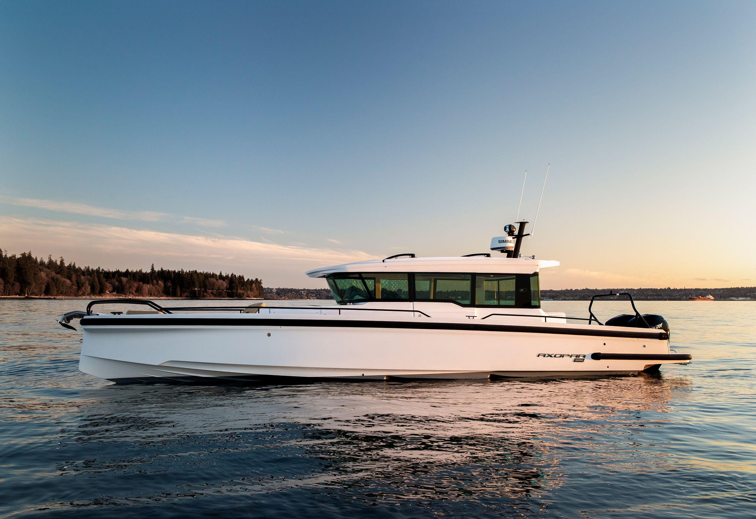 Axopar 37XC CROSS CABIN | 2024 | 12m - Dorset | Boatshop24
