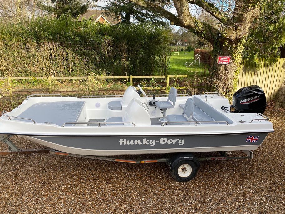 Bowrider Hunky-Dory HD5M | 5m | 2022 - Surrey | Boats and Outboards