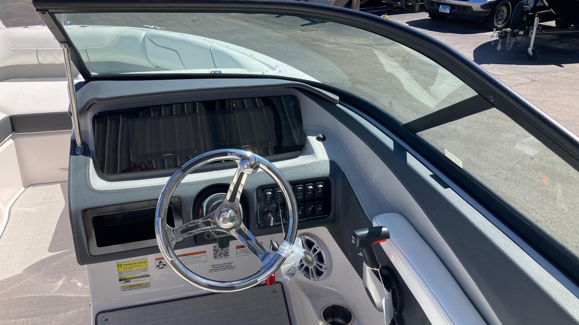 2024 Regal LX2 Bowrider for sale - YachtWorld