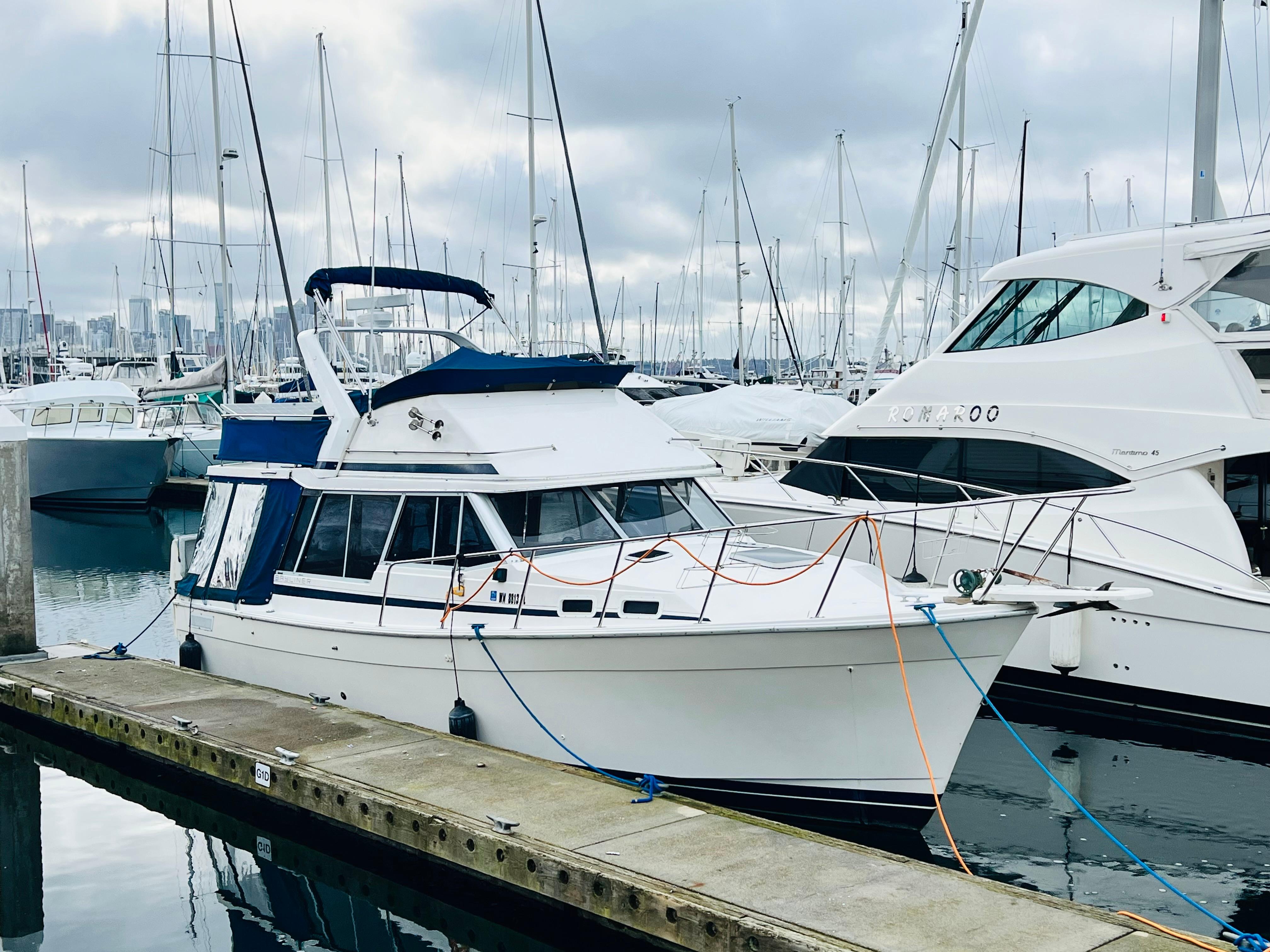 Bayliner Cruiser 32 Diesel Motoryacht Diesel boats for sale in ...