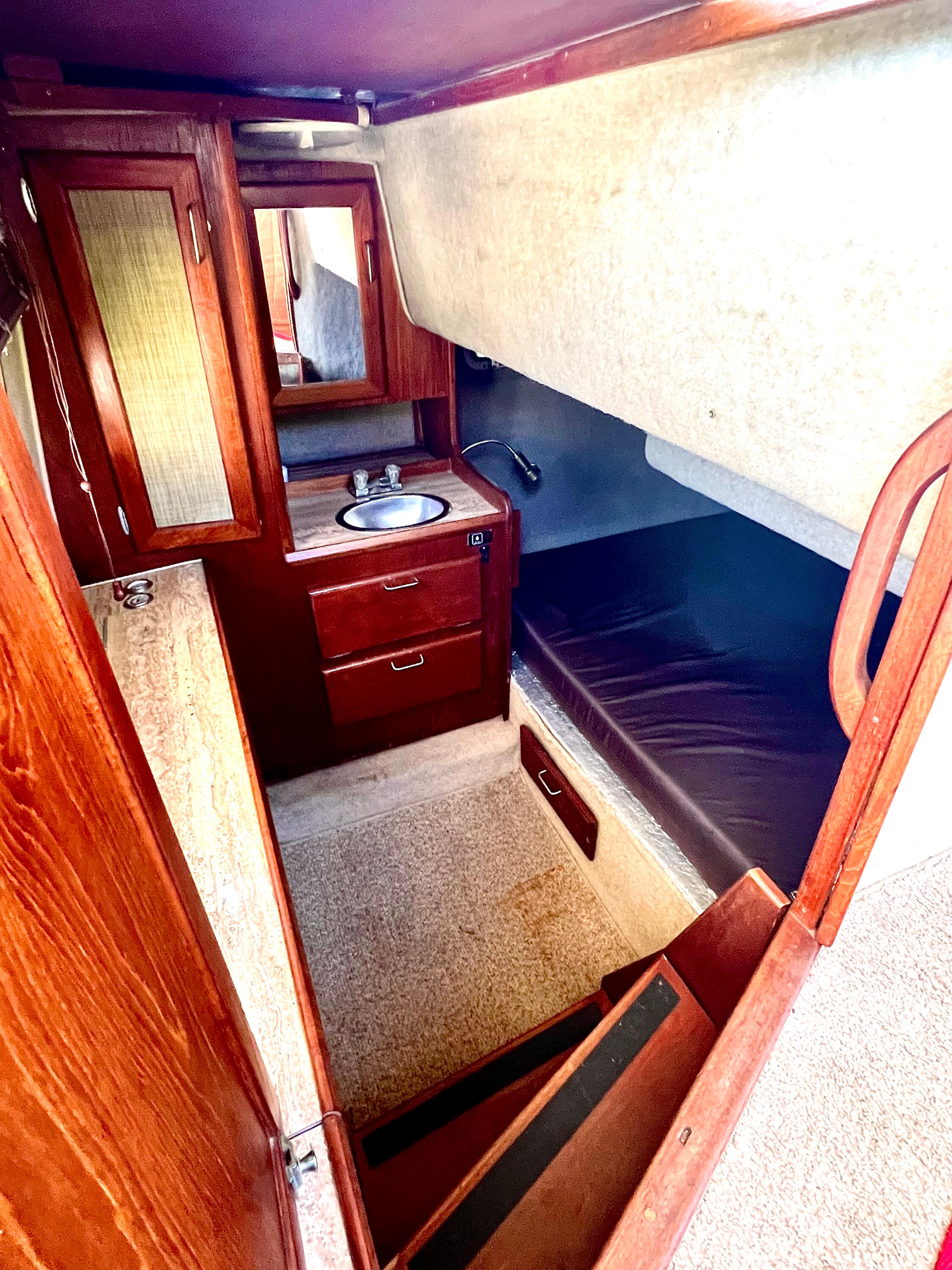 1986 Bayliner 32 Diesel Motoryacht Motorjachten en Motorkruisers te ...