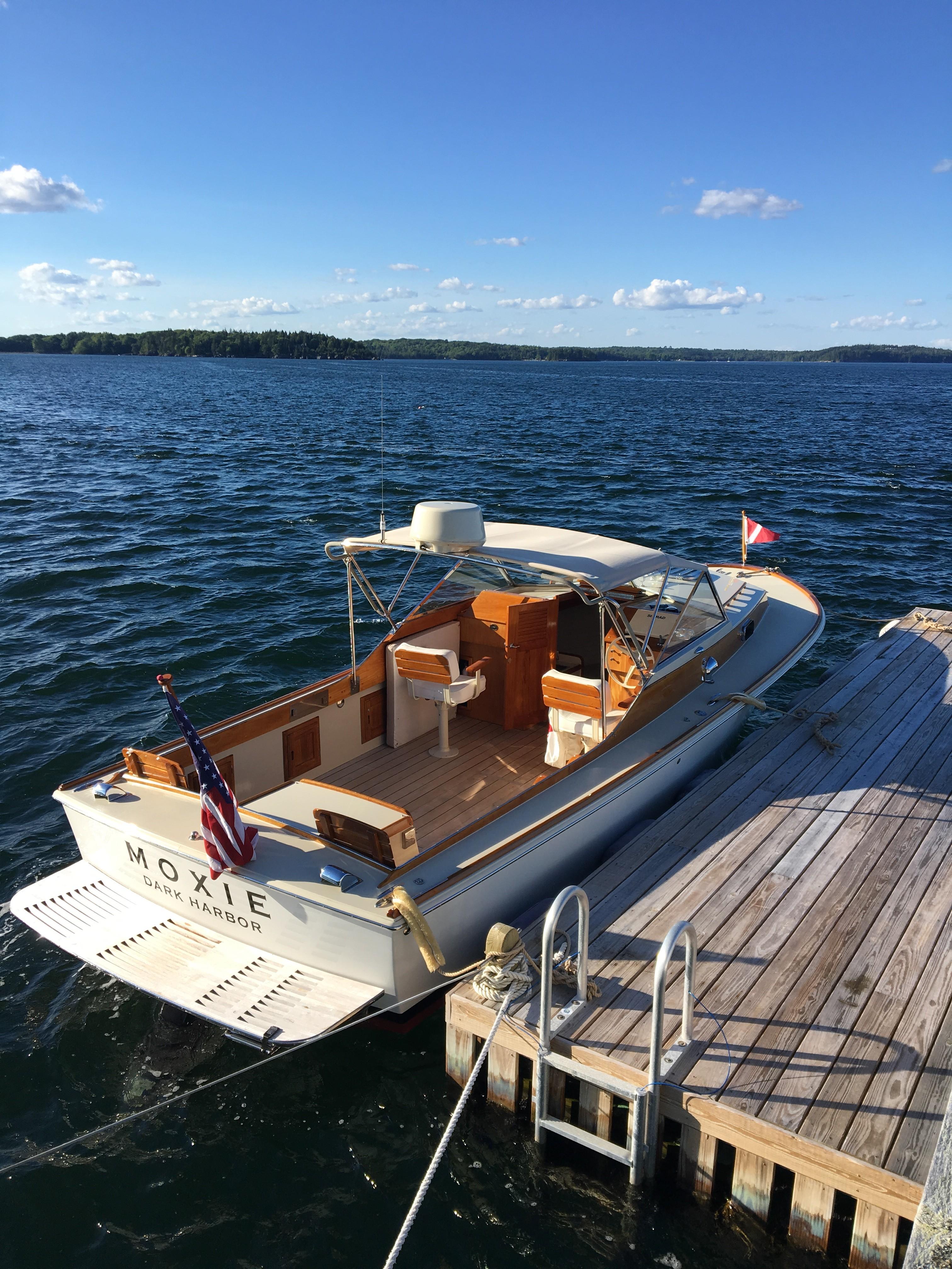 2014 Hunt Yachts Surfhunter 25 Antikke og klassikere til salgs- YachtWorld