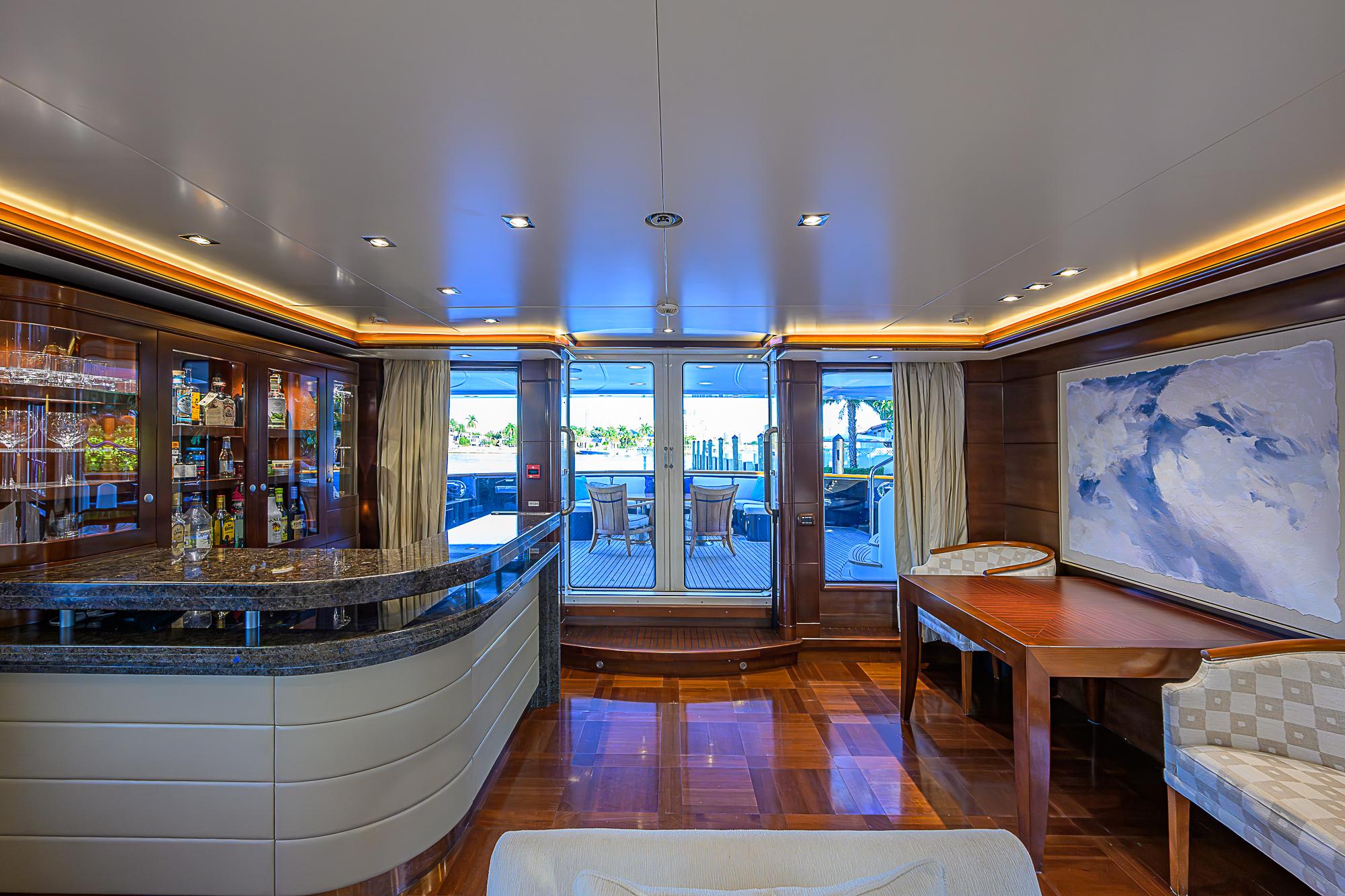 SEASCAPE V Motor Yachts Benetti for sale - YachtWorld