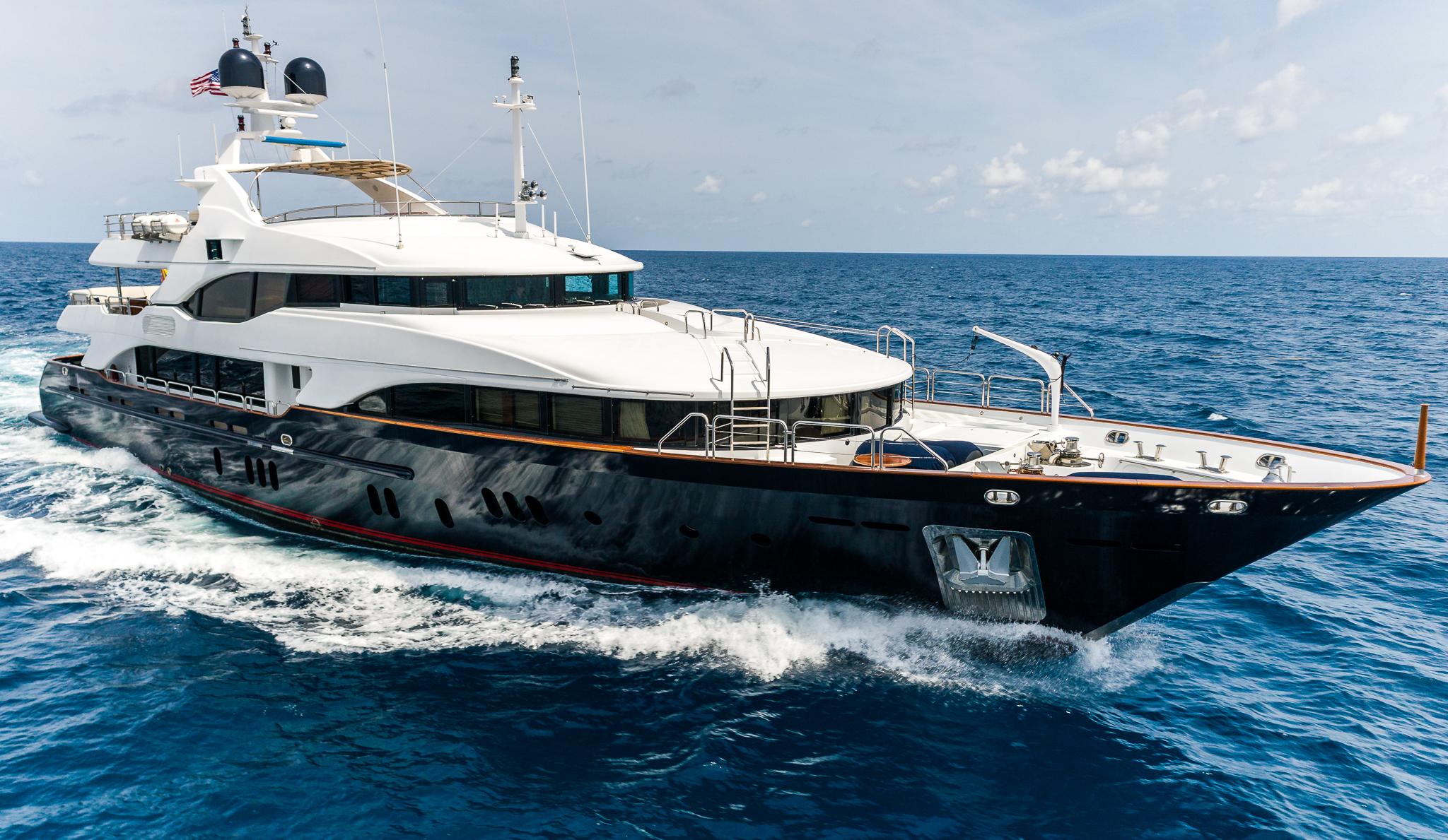 SEASCAPE V Motor Yachts Benetti for sale - YachtWorld