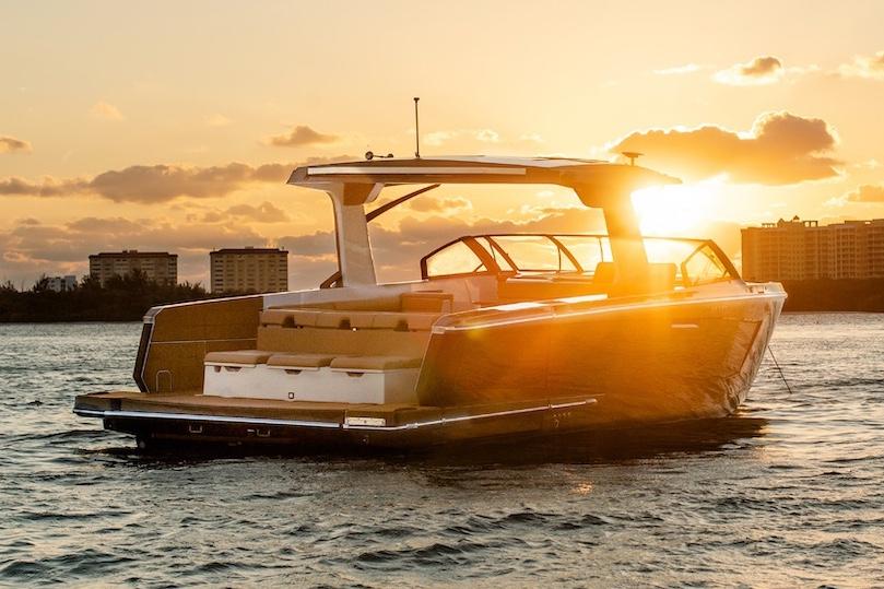 2024 Aviara AV40 I/O Cuddy Cabin for sale - YachtWorld