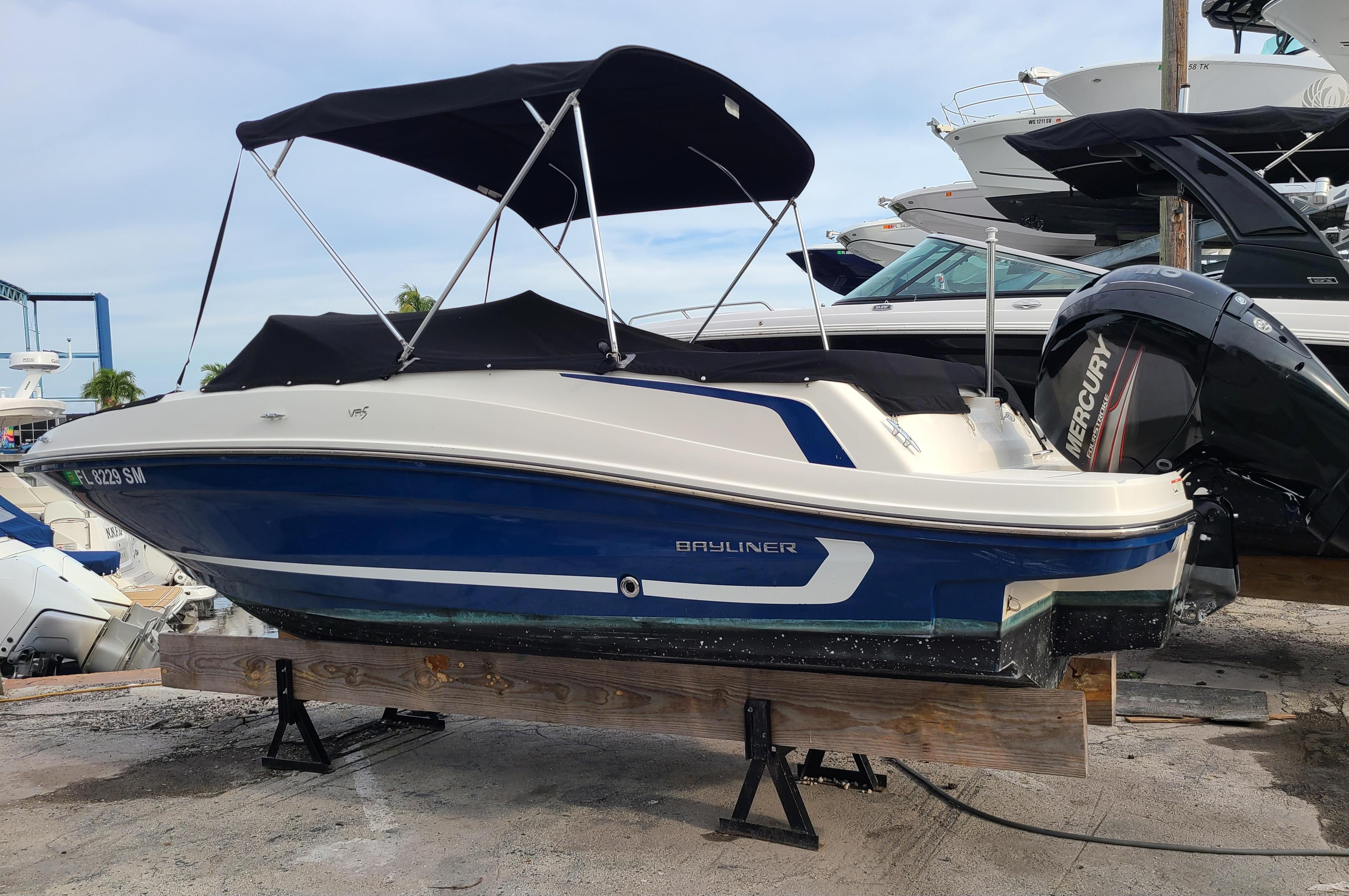 2019 Bayliner VR5 OB Bowrider for sale - YachtWorld