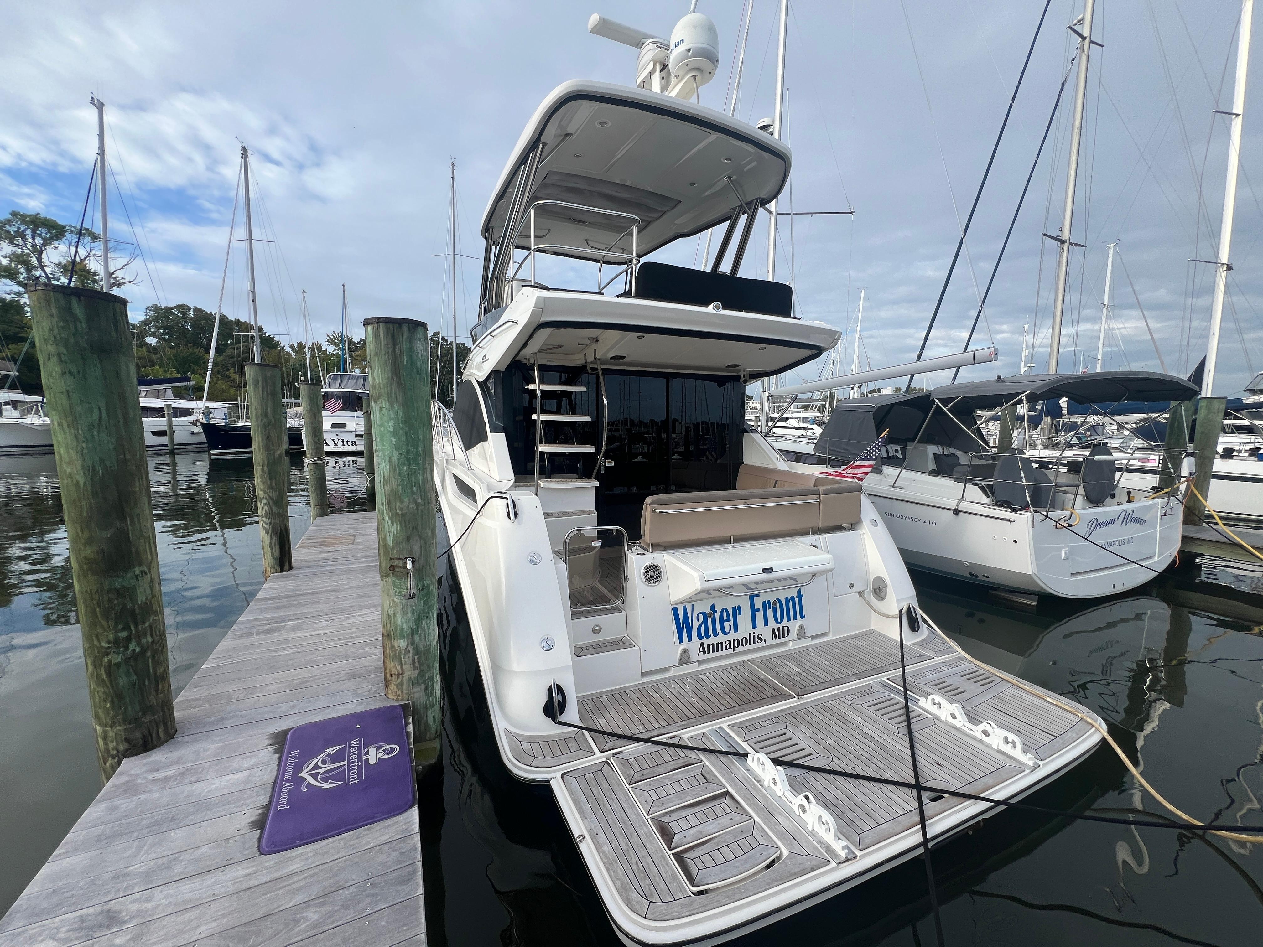 2017 Sea Ray Fly 400 Flybridge for sale - YachtWorld