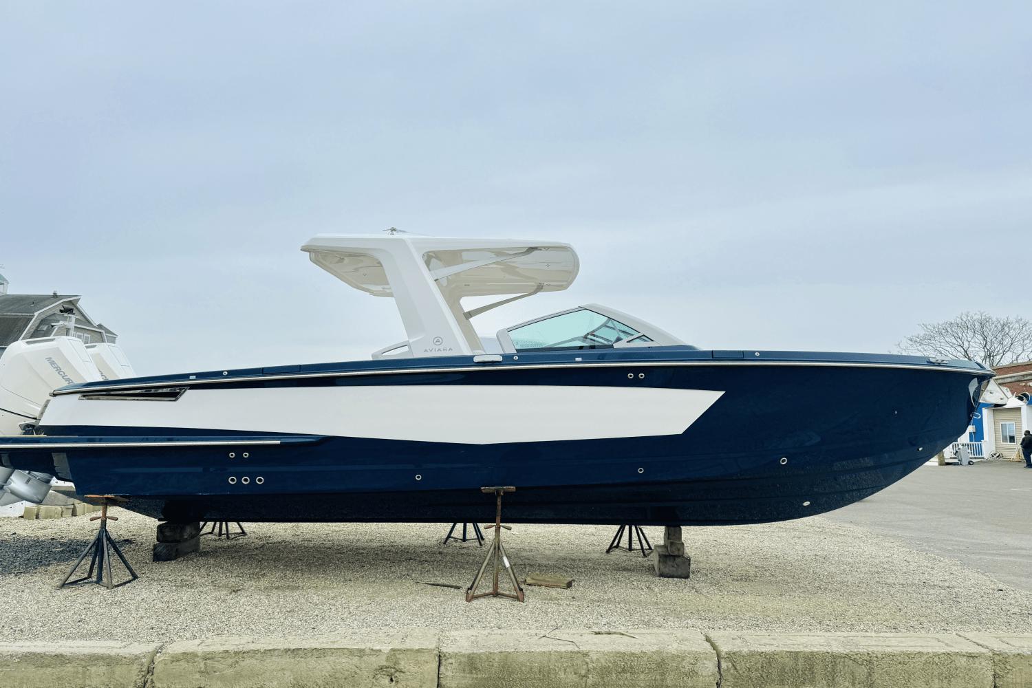 2024 Aviara AV32 Outboard Runabout for sale - YachtWorld