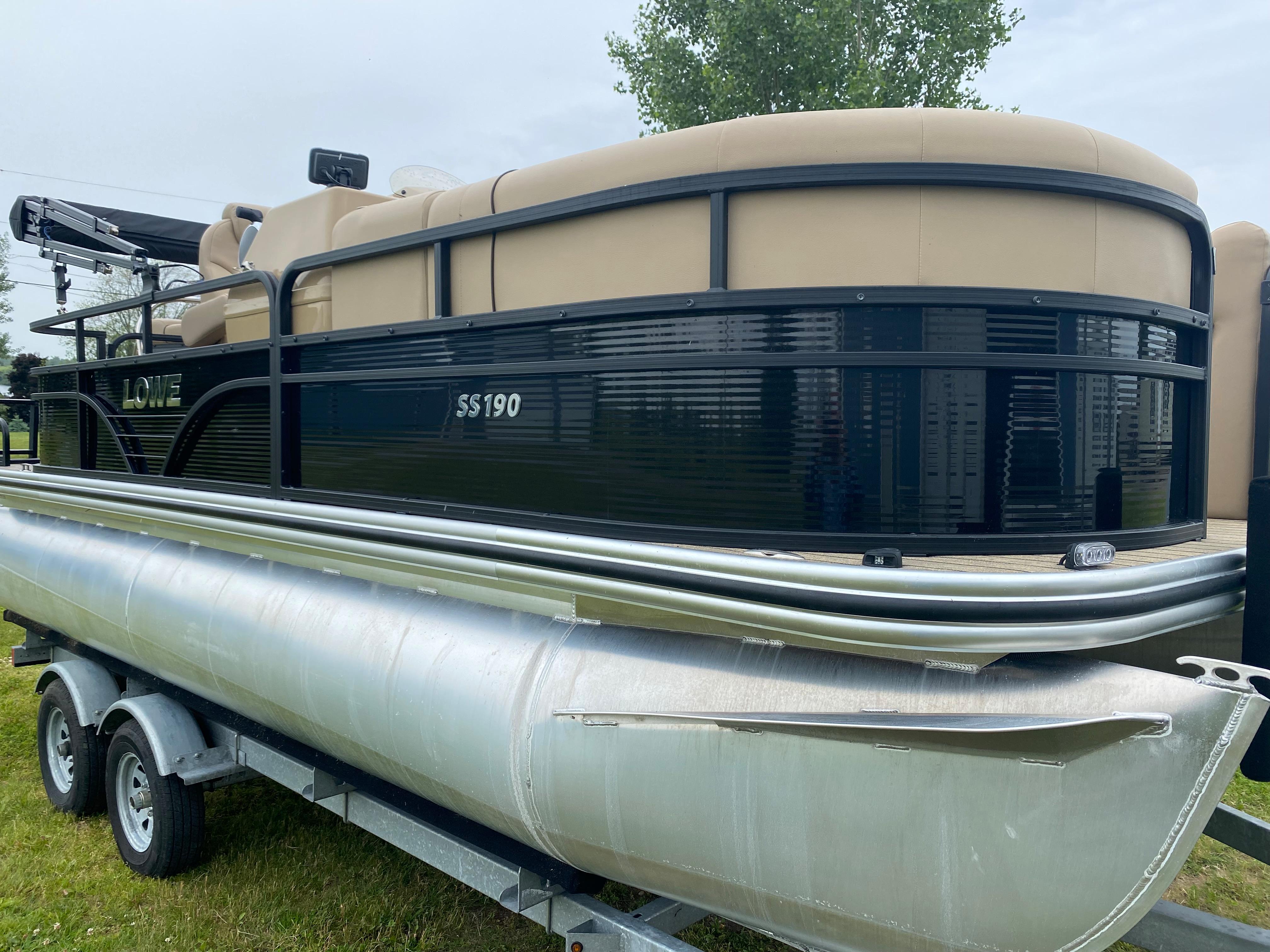 2020 Lowe SS 190 Pontoon Pontoon for sale - YachtWorld