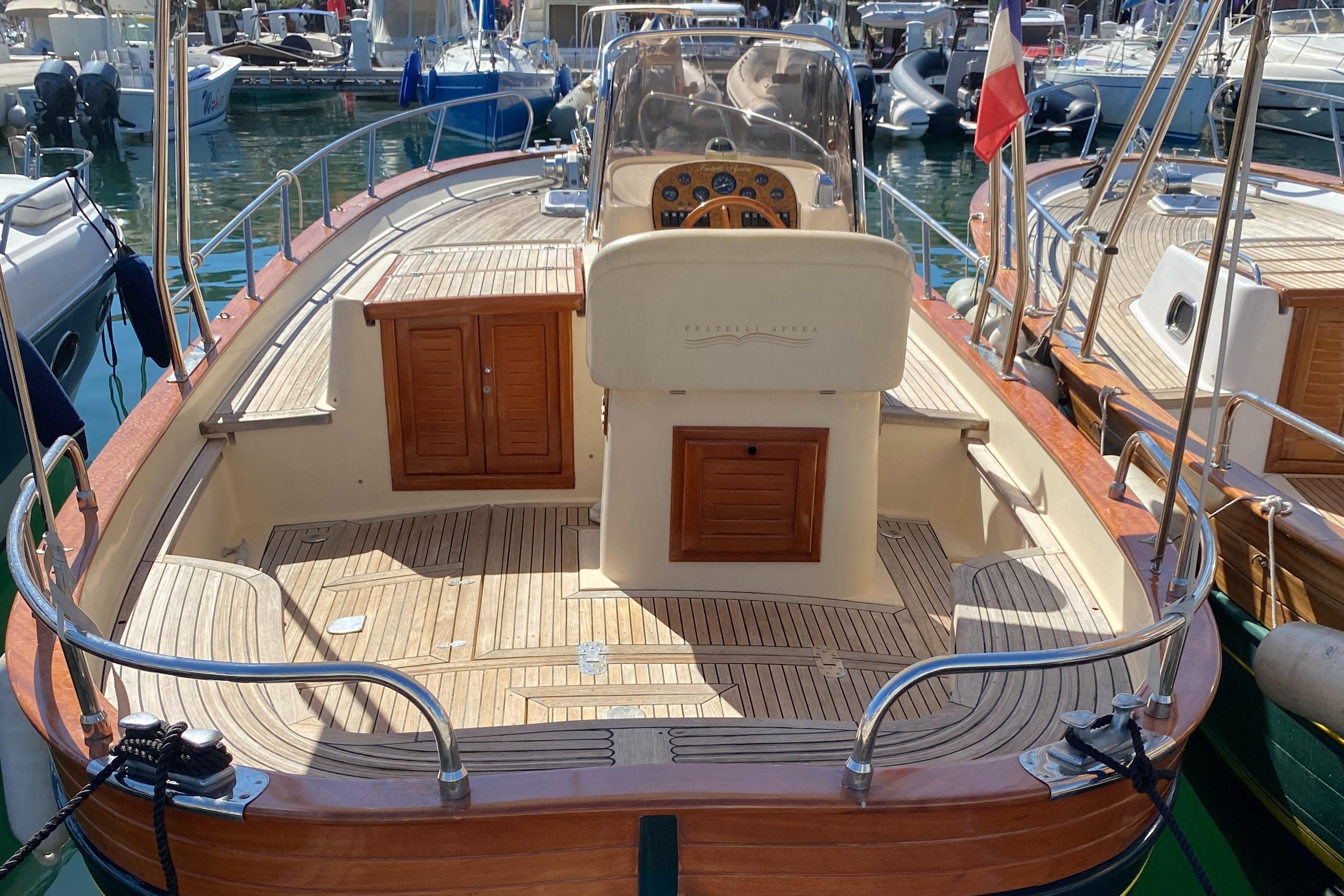 2001 Fratelli Aprea Sorrento 750 Cruiser for sale - YachtWorld