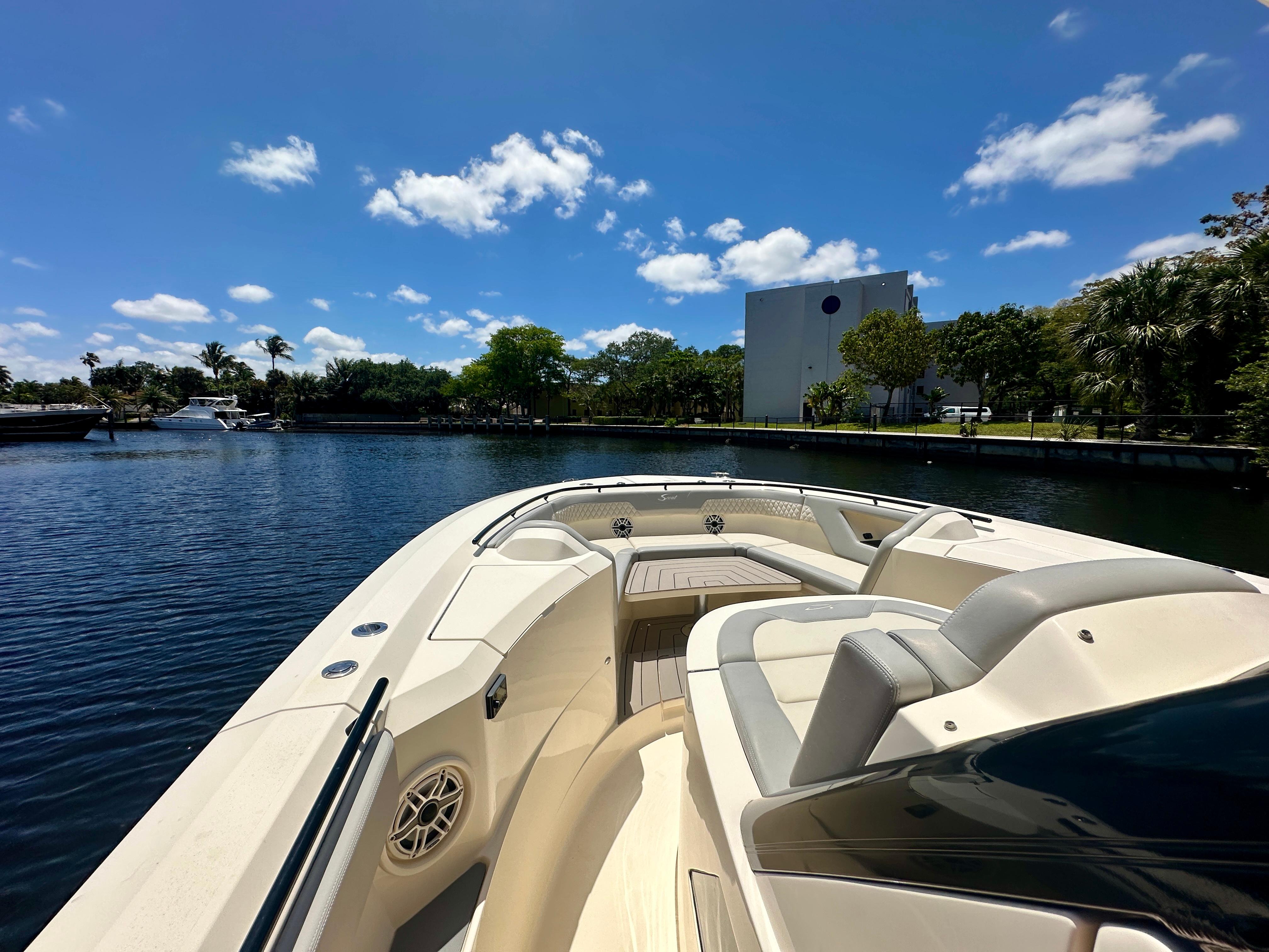 2023 Scout 377 LXF Center Console for sale - YachtWorld