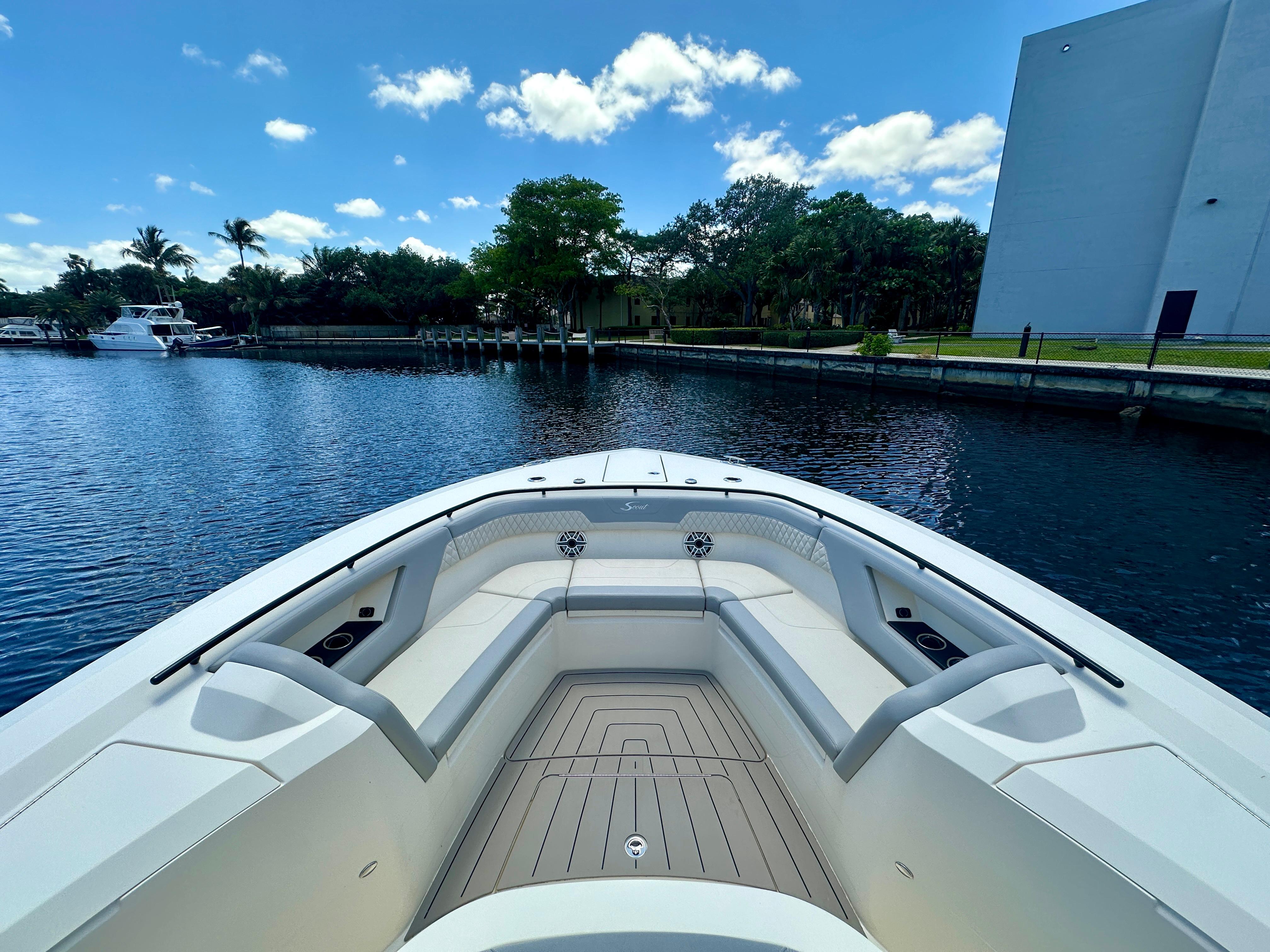 2023 Scout 377 LXF Center Console for sale - YachtWorld