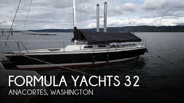 Formula Yachts 32 | 1983 | 10m - Washington | Boatshop24