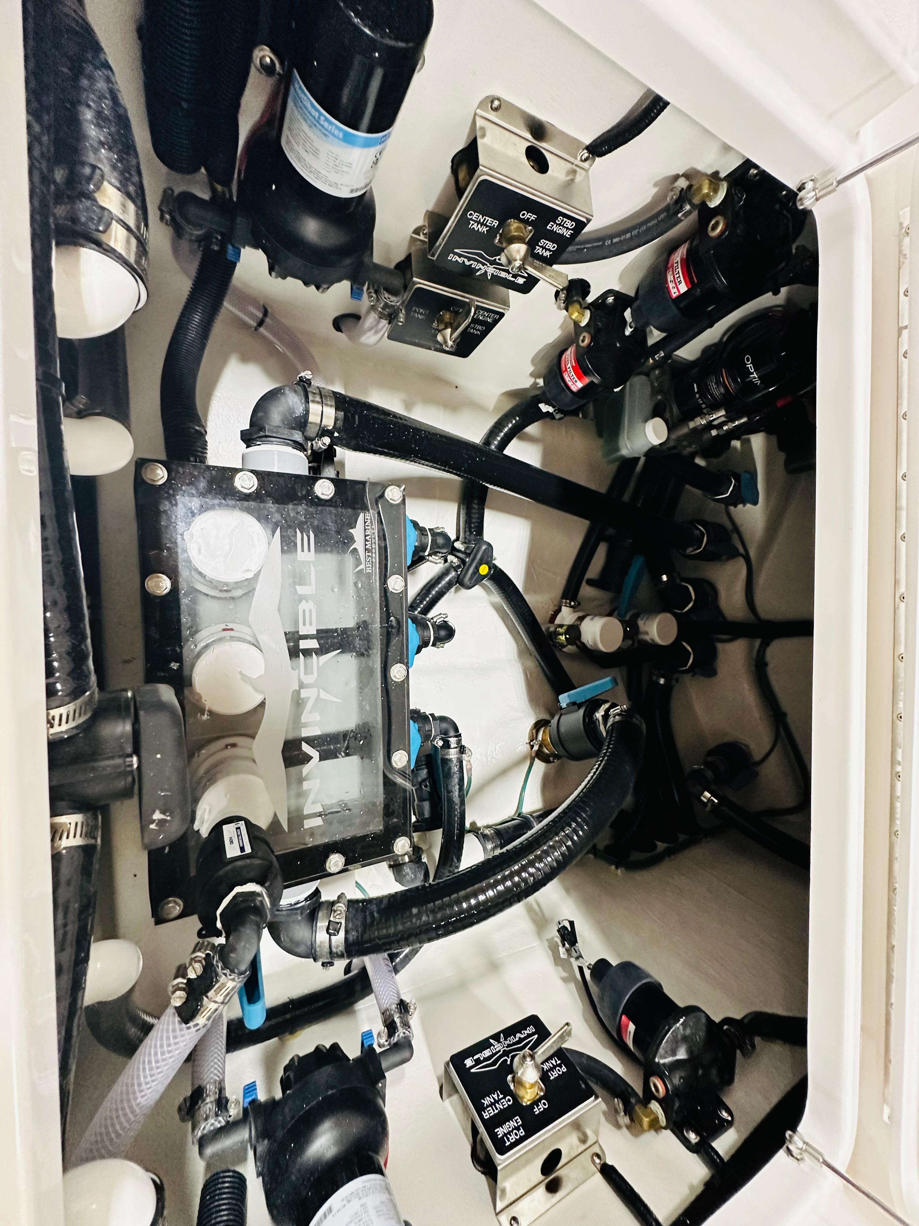 2024 Invincible 36 Open Fisherman Center Console Boote Kaufen - YachtWorld