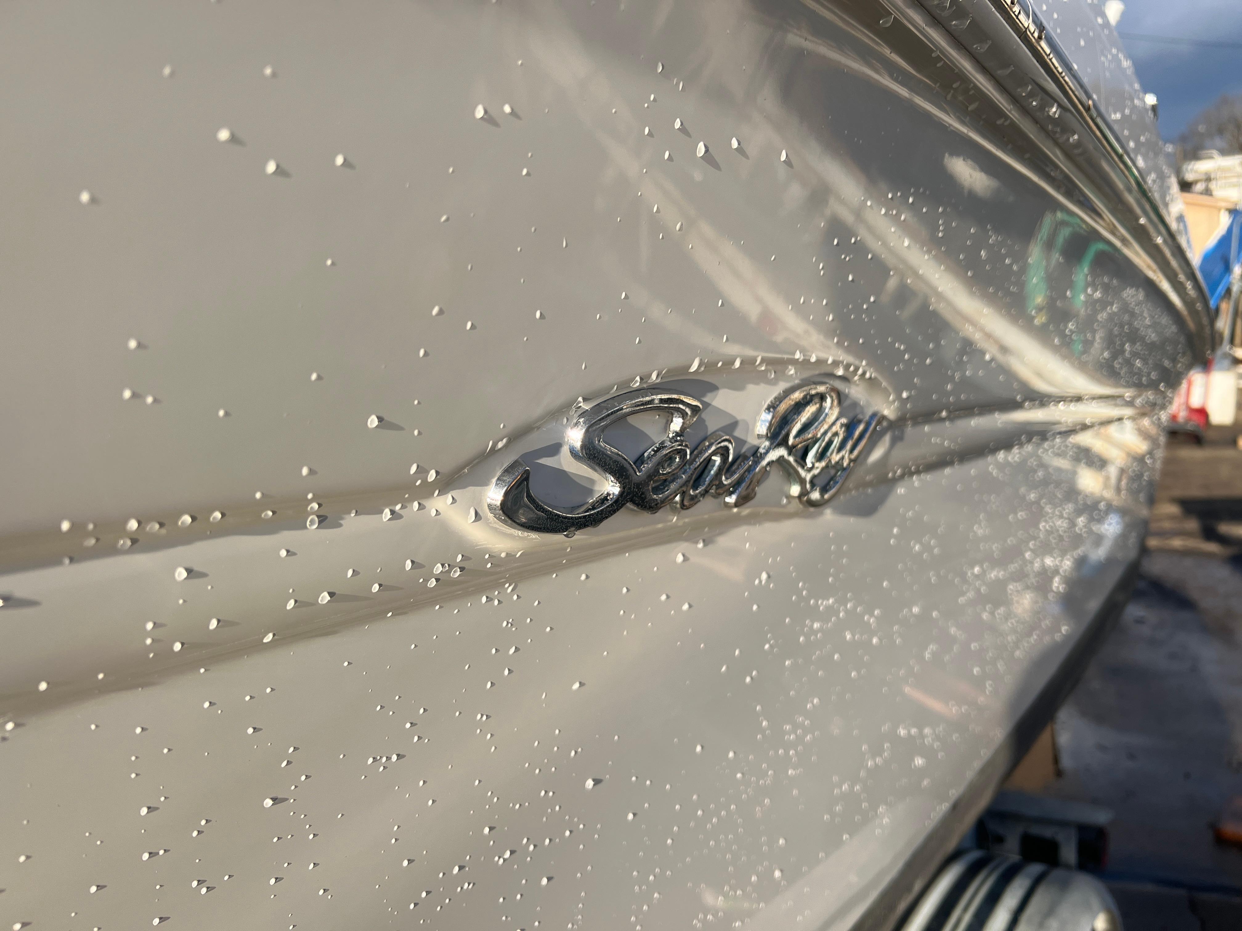 1998 Sea Ray 210 Cuddy Cabin Cuddy Cabin for sale - YachtWorld