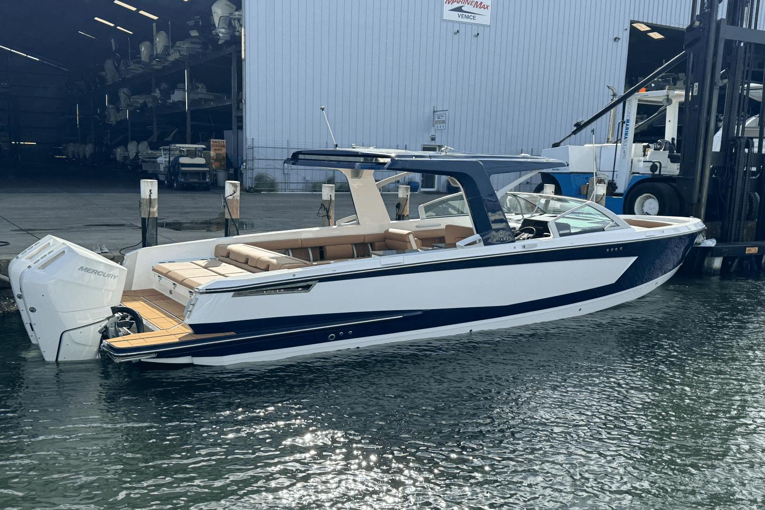 2024 Aviara AV36 Outboard Runabout for sale - YachtWorld