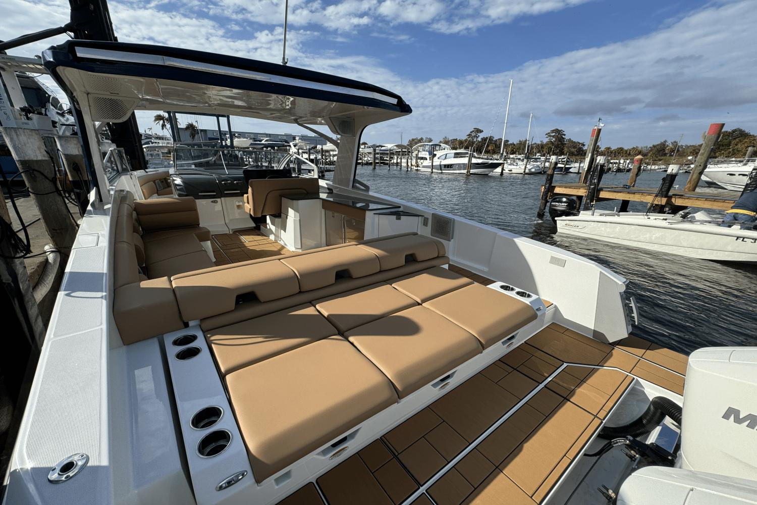 2024 Aviara AV36 Outboard Runabout for sale - YachtWorld