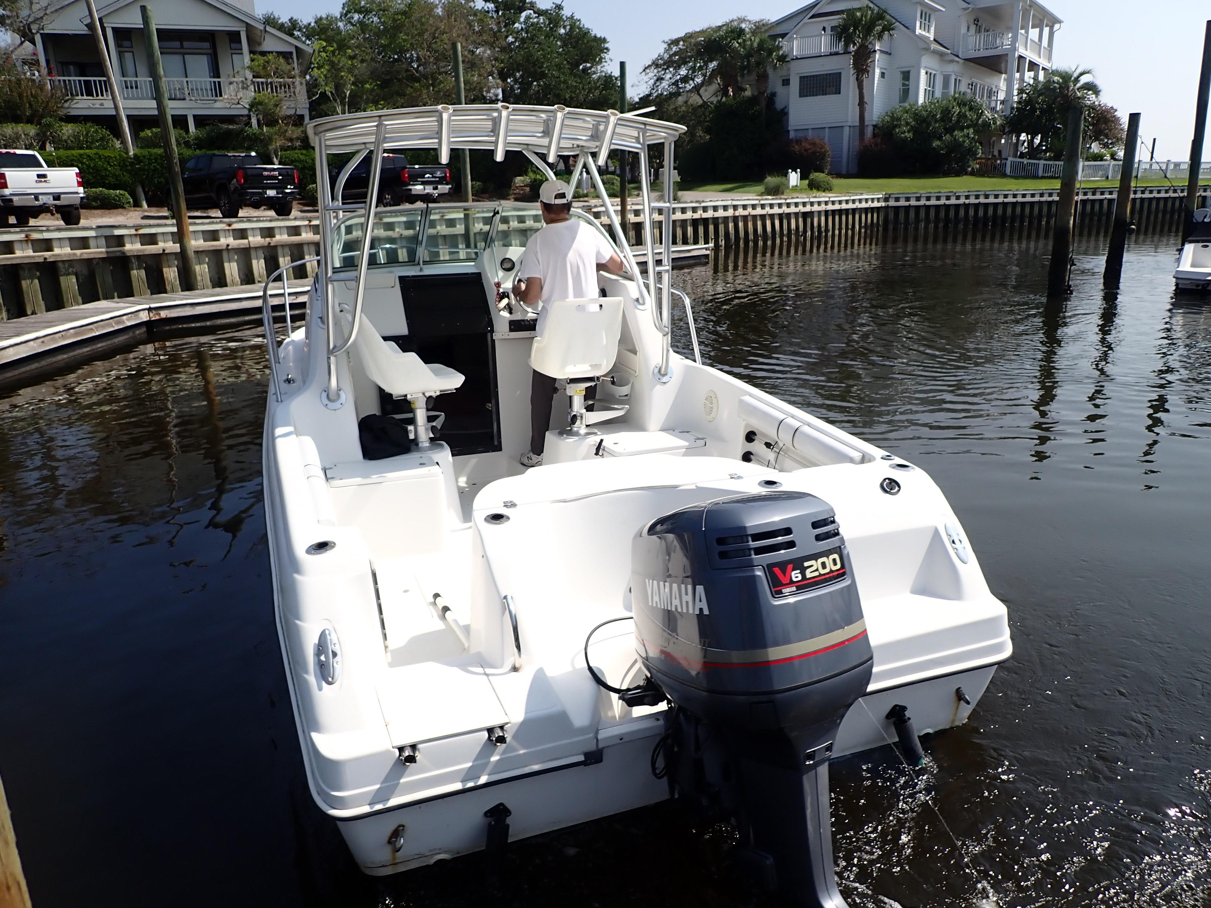 2003 Sailfish 230 WA Walkaround for sale - YachtWorld