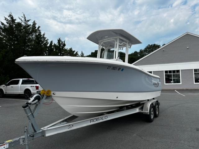 2022 Robalo R230 Center Console Center Console for sale - YachtWorld