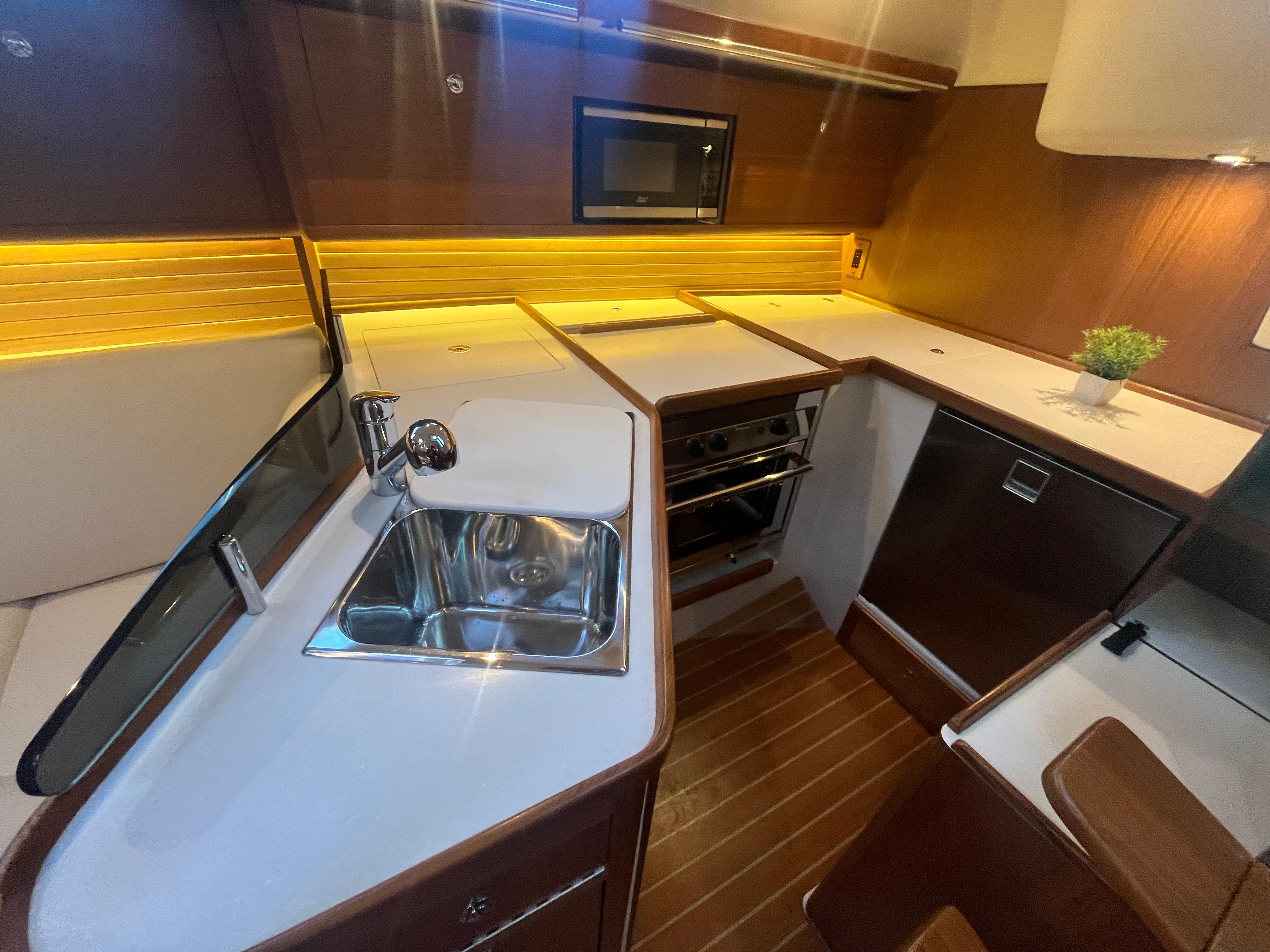 2025 Catalina 386 Cruiser for sale - YachtWorld