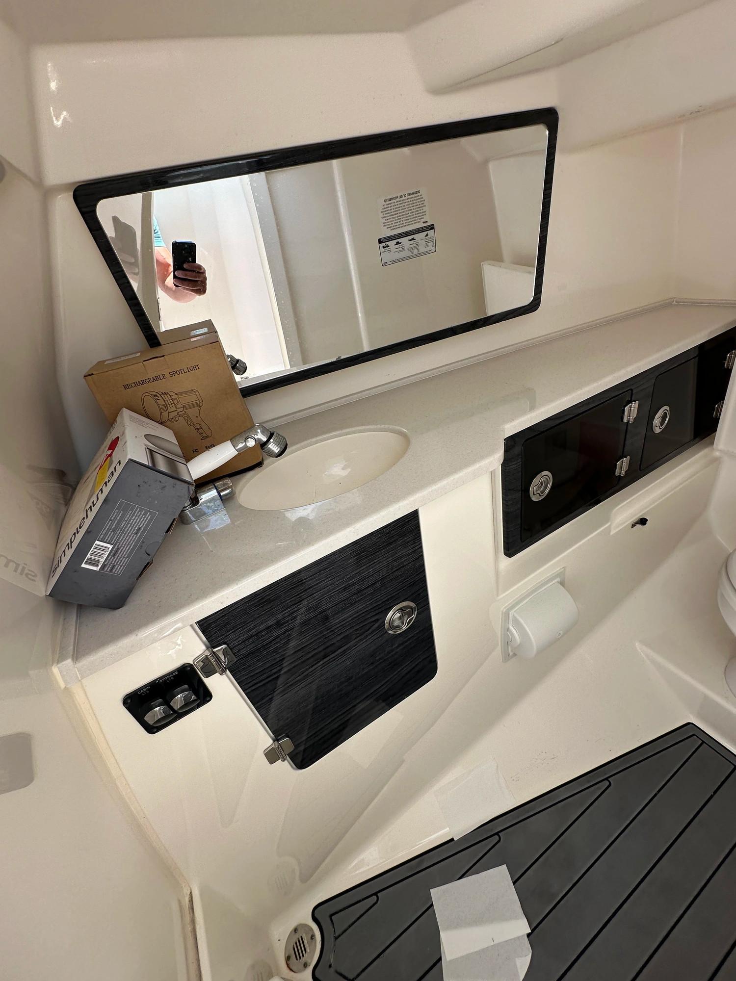 2021 Cobia 330 DC Dual Console for sale - YachtWorld