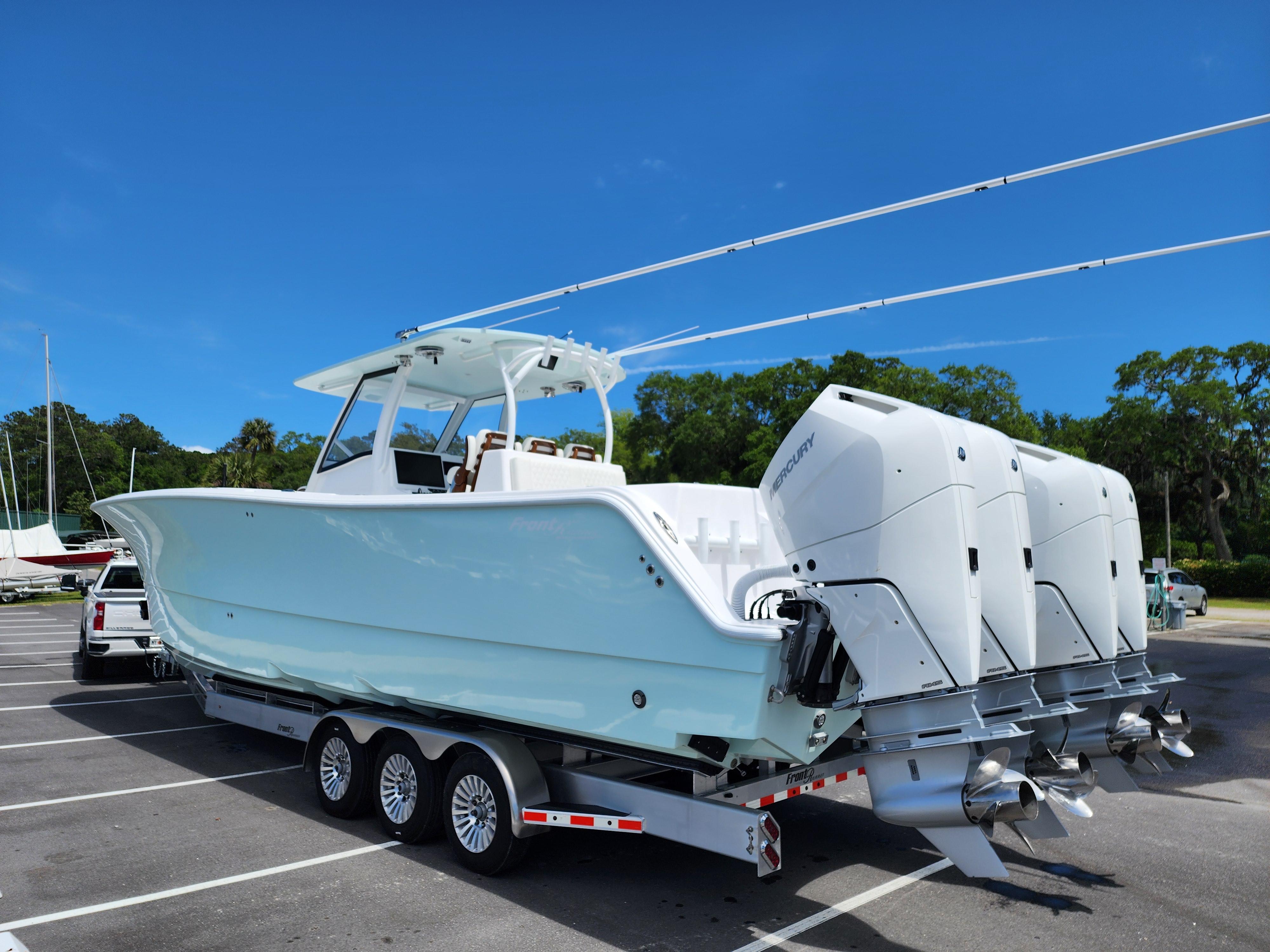 2024 Front Runner 37 Catamaran Centre Console for sale - YachtWorld