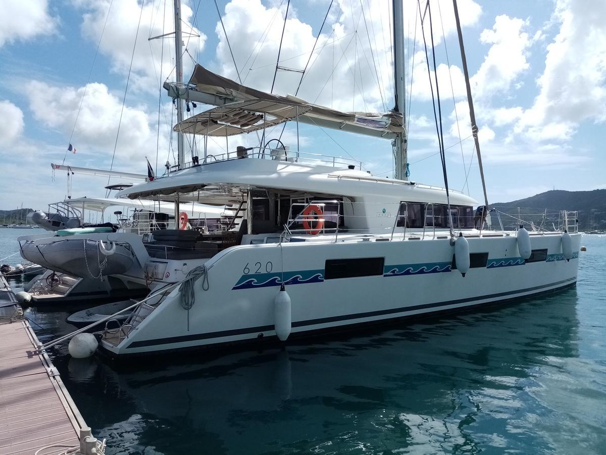 2016 Lagoon 620 6 cabin charter version Catamaranes de vela en venta ...