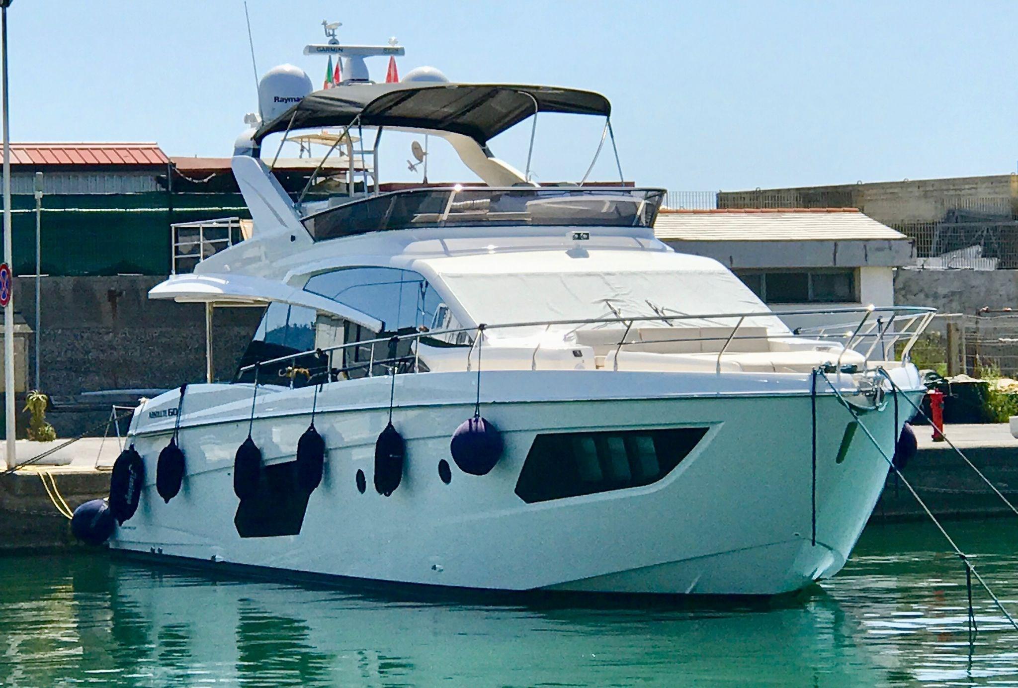 Absolute 60 Fly | 17m | 2017 | Boats and Outboards