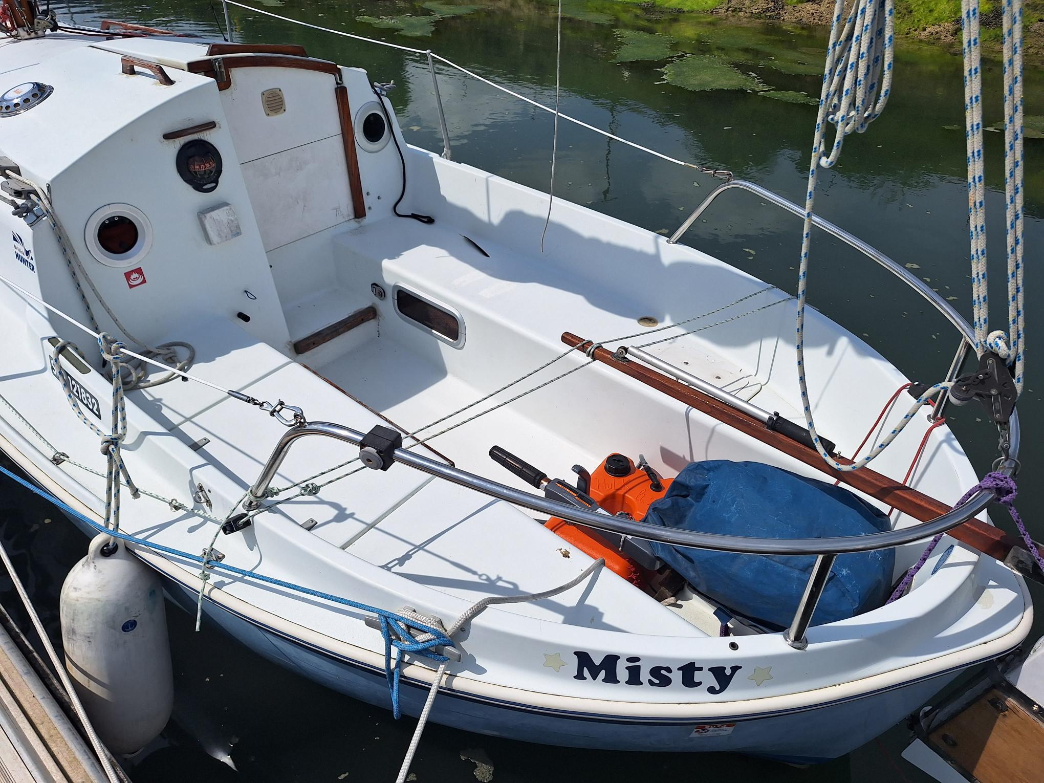 Hunter Minstrel 23 | 7m | 1989 - Hampshire | Boats and Outboards