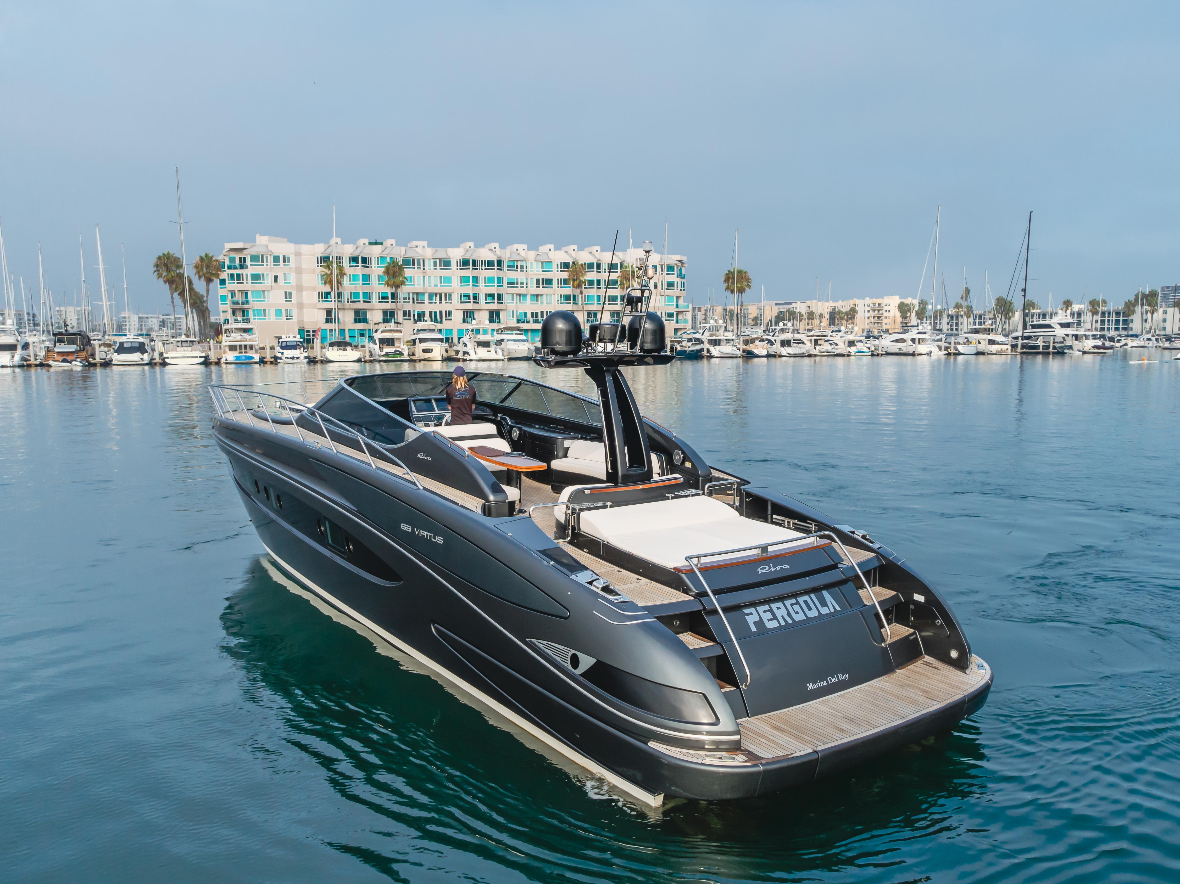 2016 Riva 63 Virtus Cruiser for sale - YachtWorld