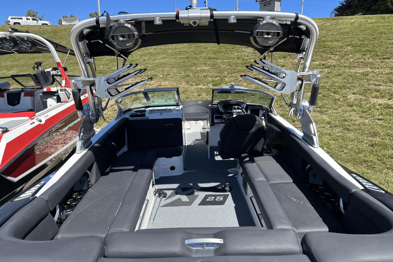 2019 MasterCraft XT25 Ski and Wakeboard for sale - YachtWorld