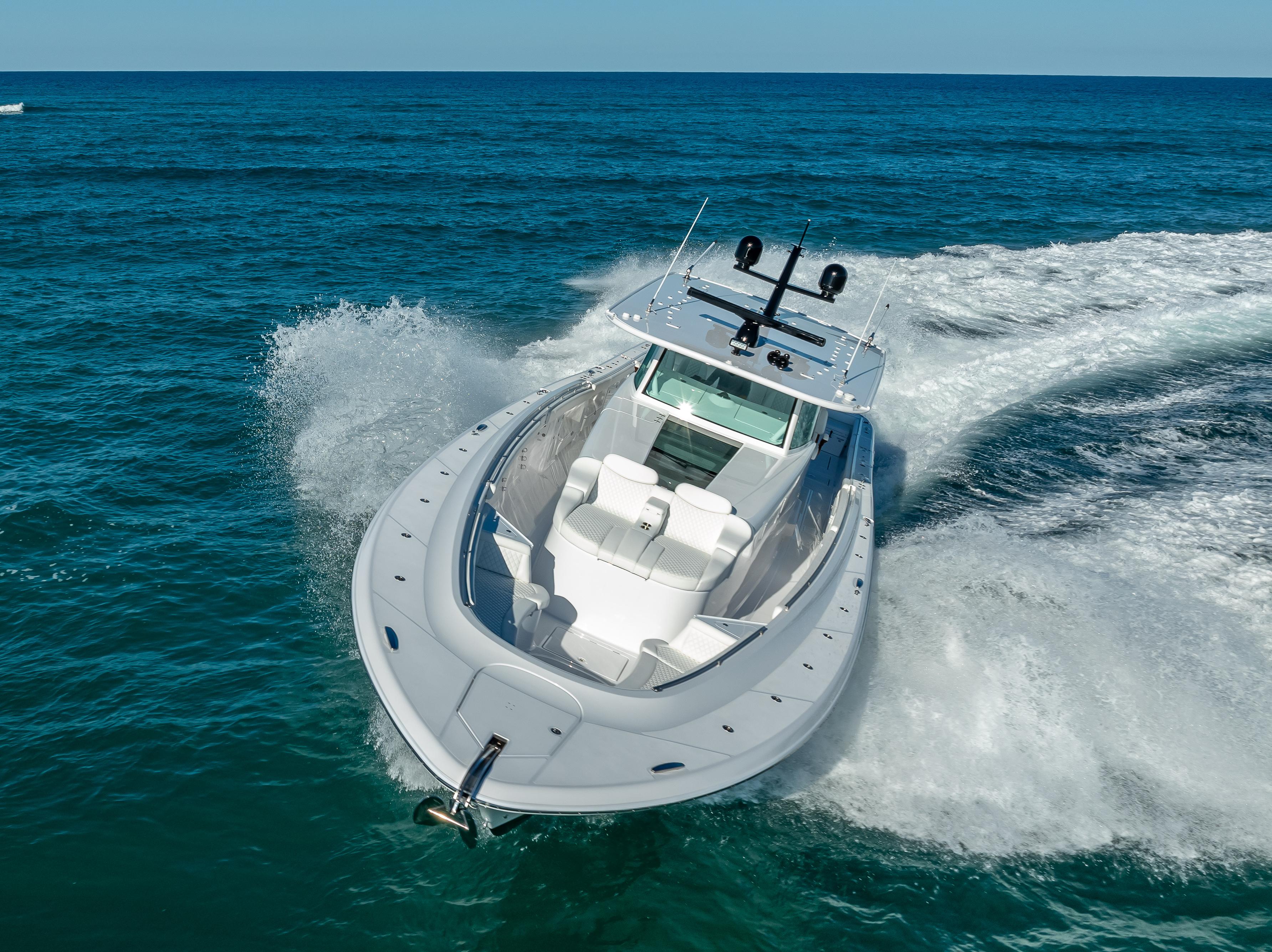 2024 HCB 65 Estrella Center Console for sale - YachtWorld