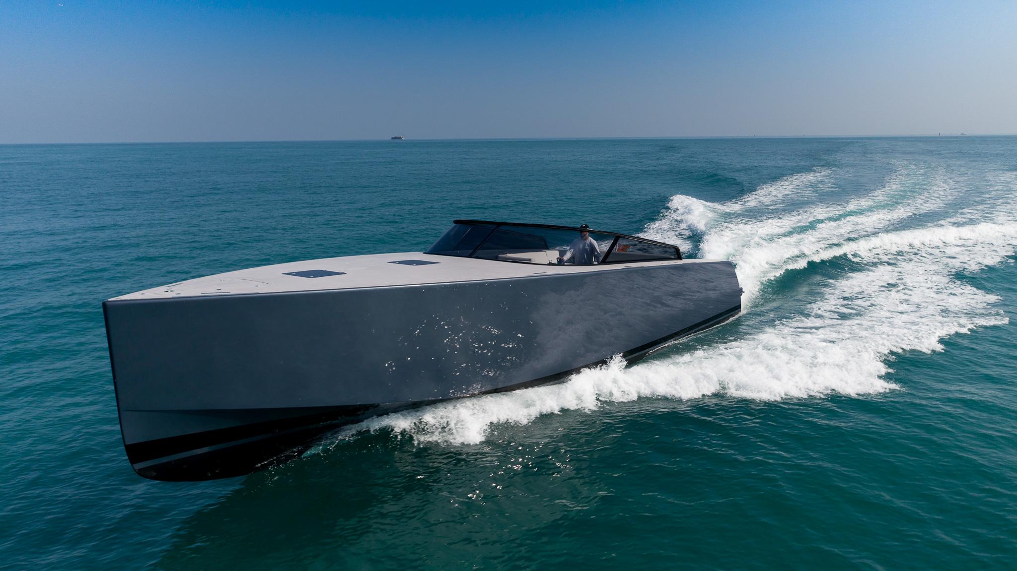 2015 VanDutch 55 Sports cruiser à vendre - YachtWorld