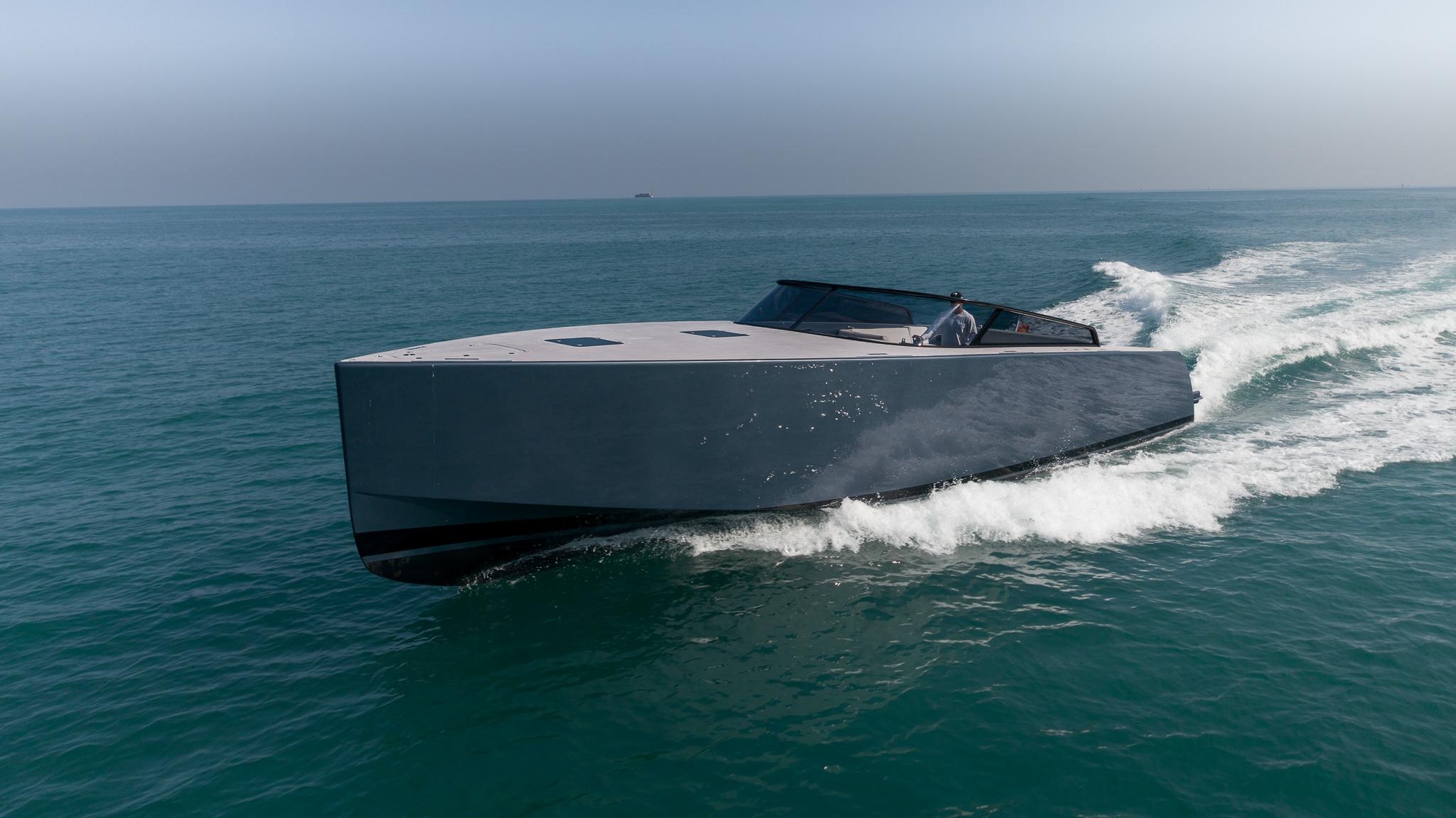 2015 VanDutch 55 Sports cruiser à vendre - YachtWorld