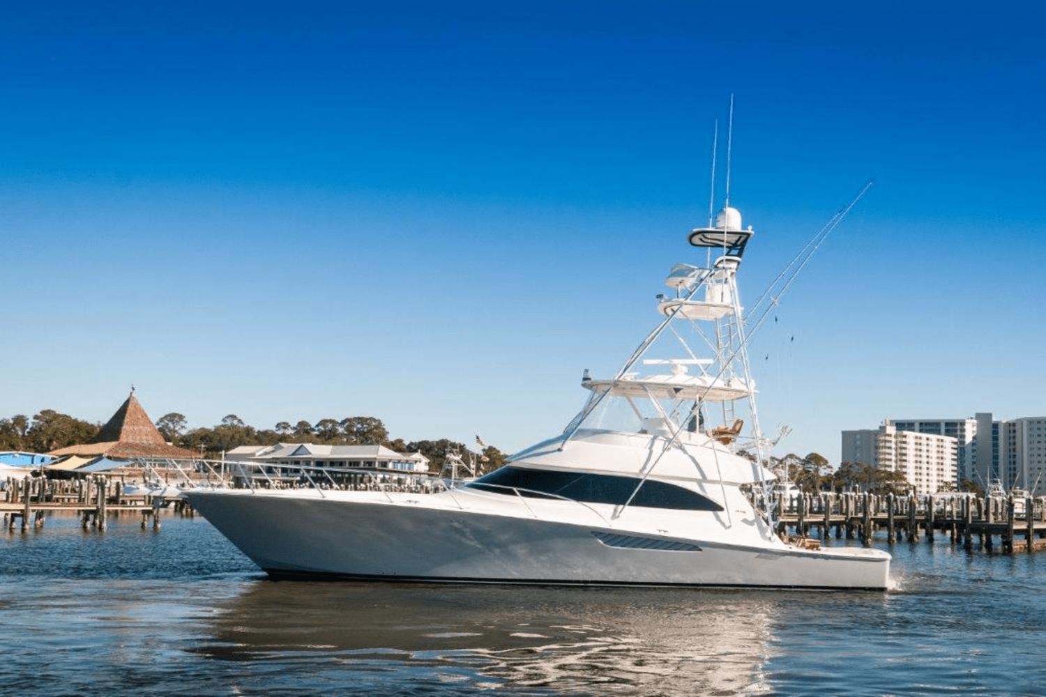 2013 Viking Convertible Motor Yacht for sale - YachtWorld