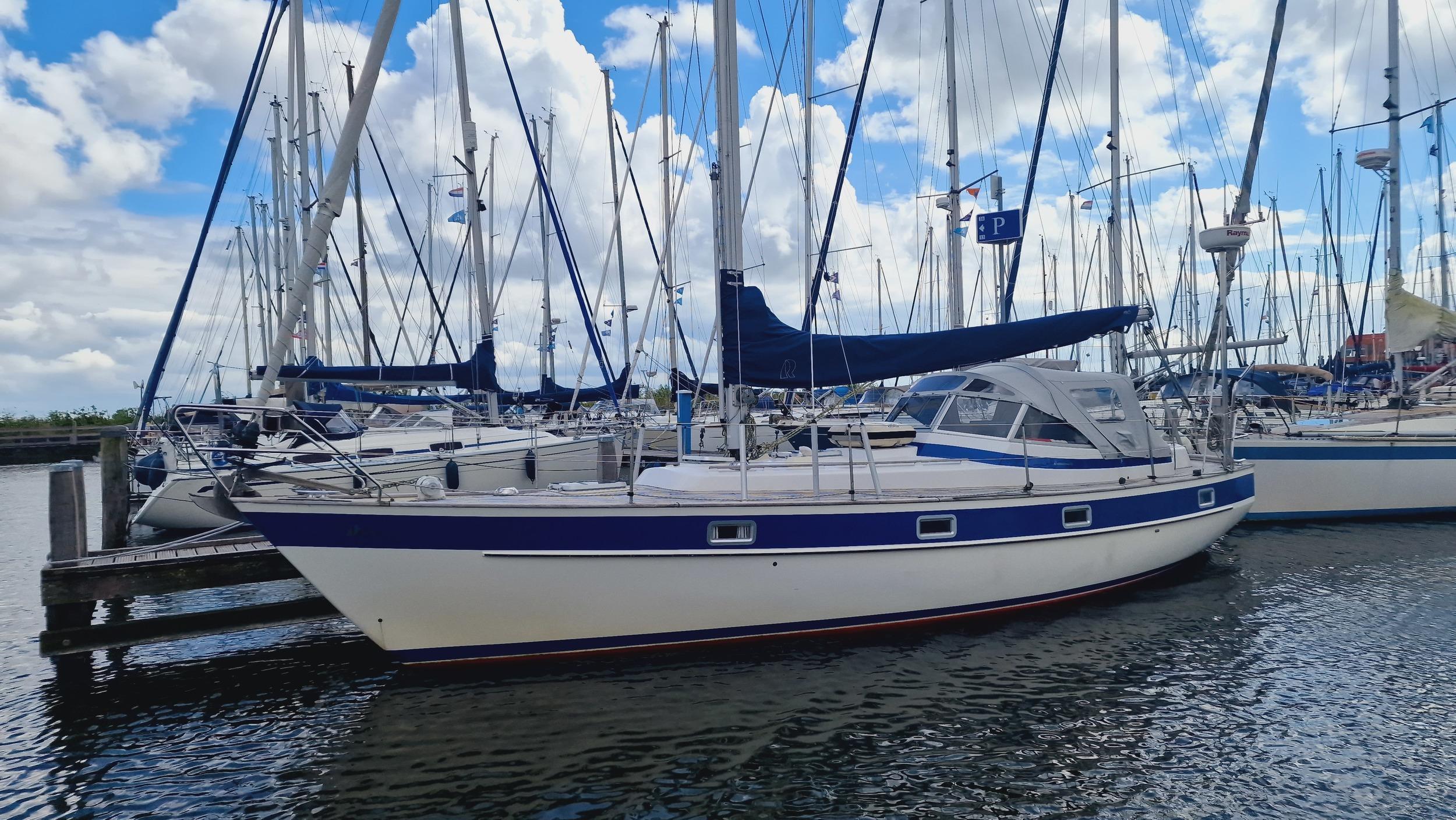 Hallberg-Rassy 352 11m 1980, Motorsegler (Segel) | Boot24