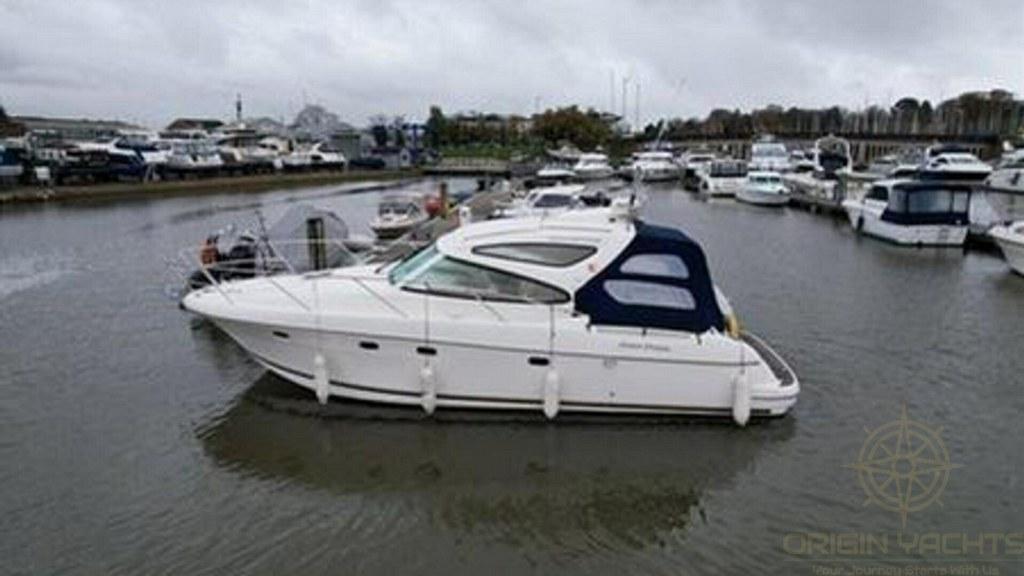 Jeanneau Prestige 34 | 2004 | 10m | Boatshop24