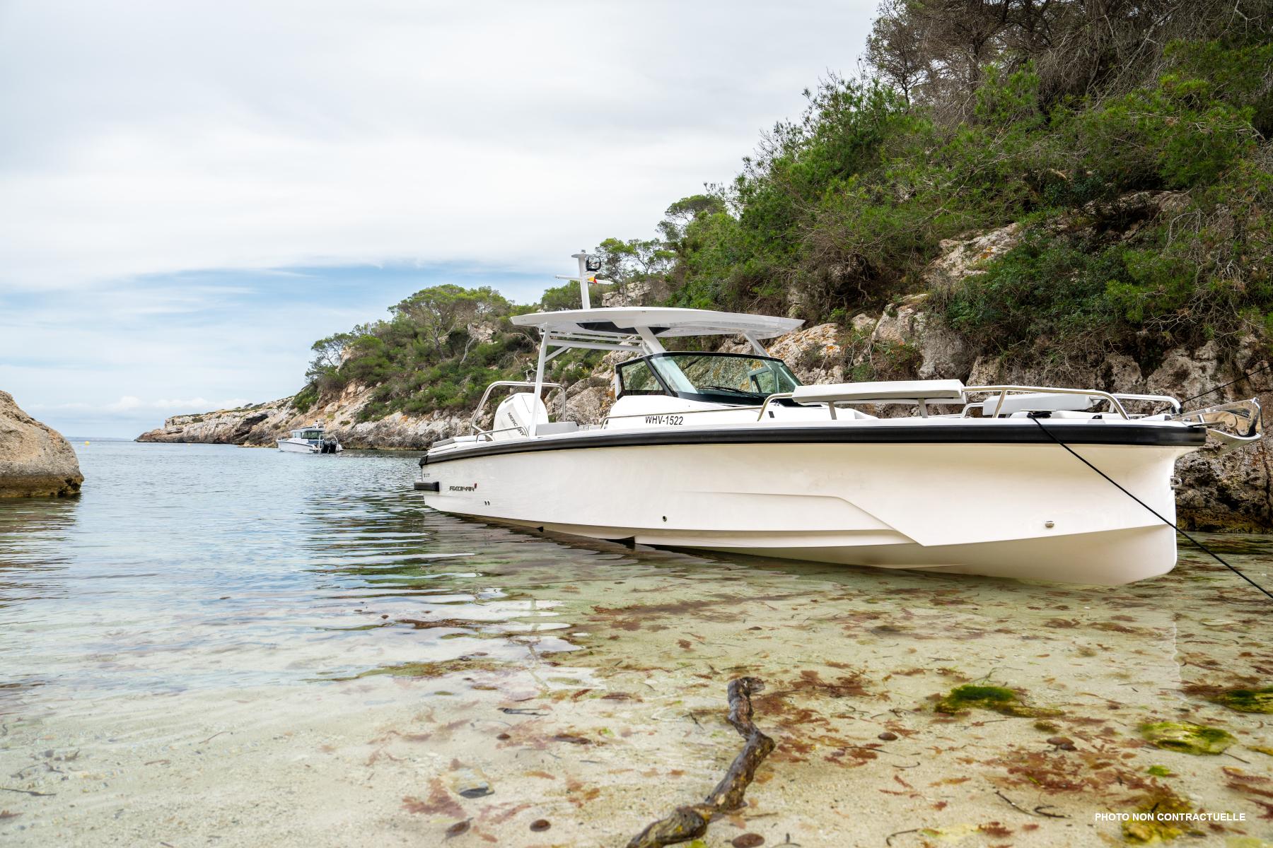 New 2025 Axopar 29 Sun Top - 83 - Var | YachtFocus