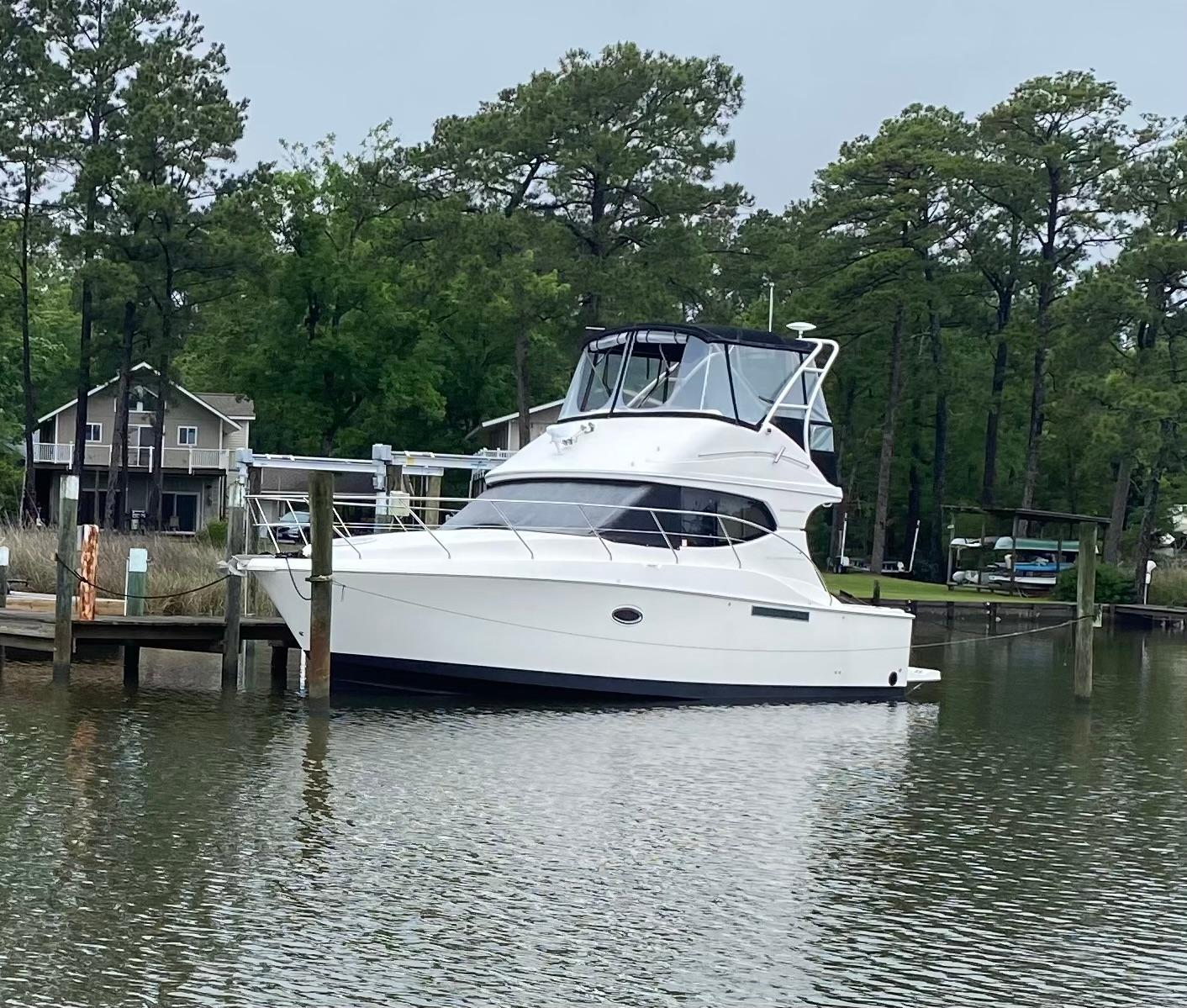 2008 Silverton 33 Convertible Motor Yachts for sale - YachtWorld