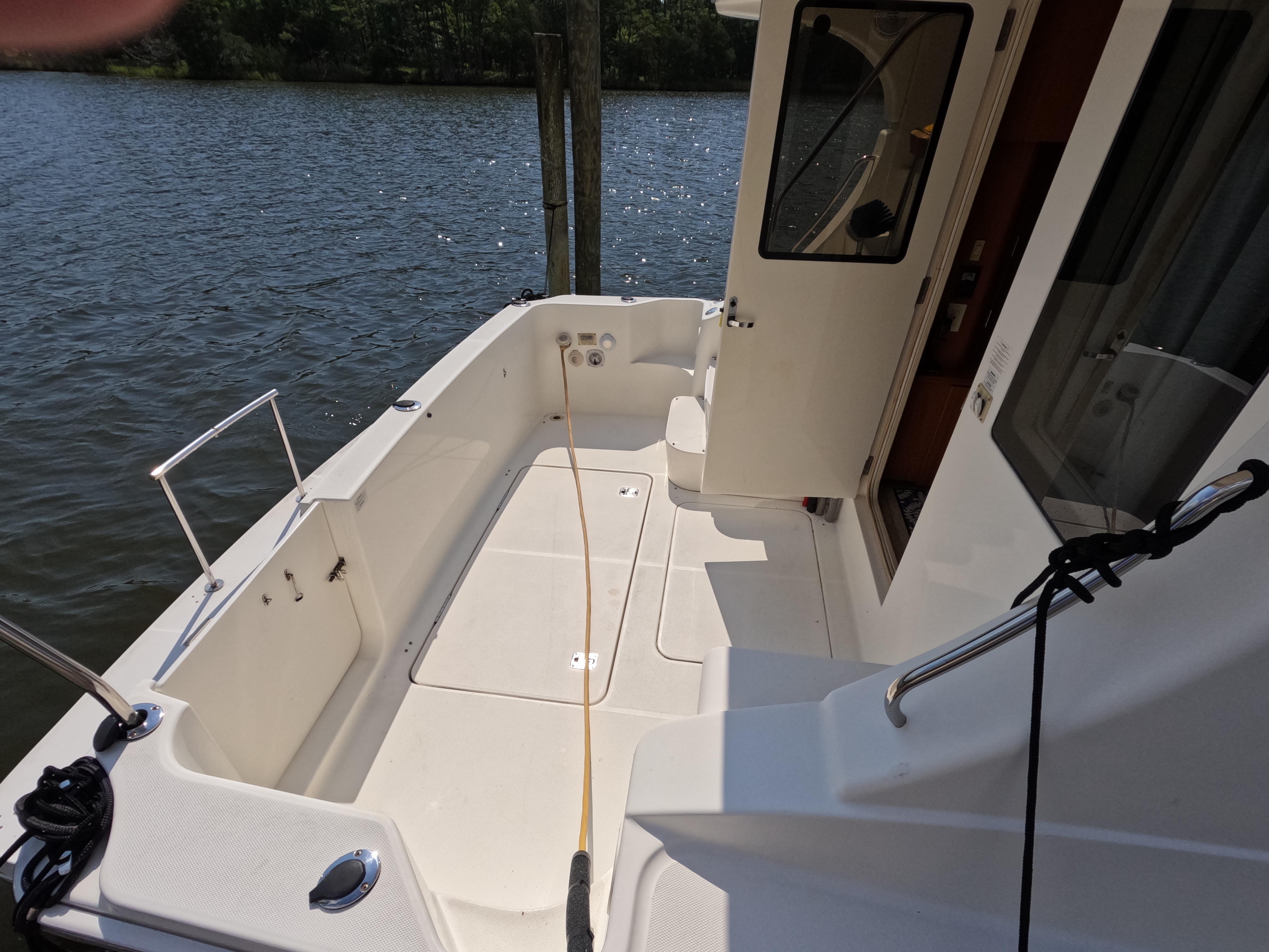 2008 Silverton 33 Convertible Motor Yachts for sale - YachtWorld