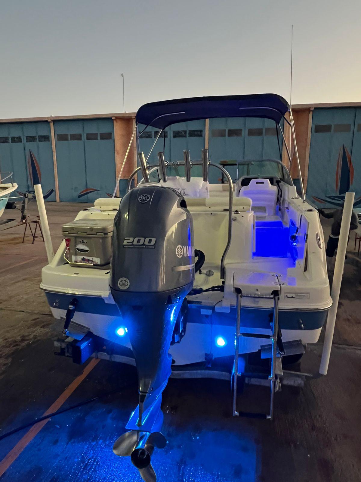 2014 Robalo R227 Dual Console Dual Console for sale - YachtWorld