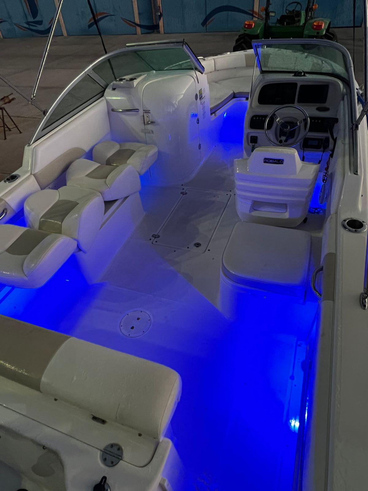 2014 Robalo R227 Dual Console Dual Console for sale - YachtWorld