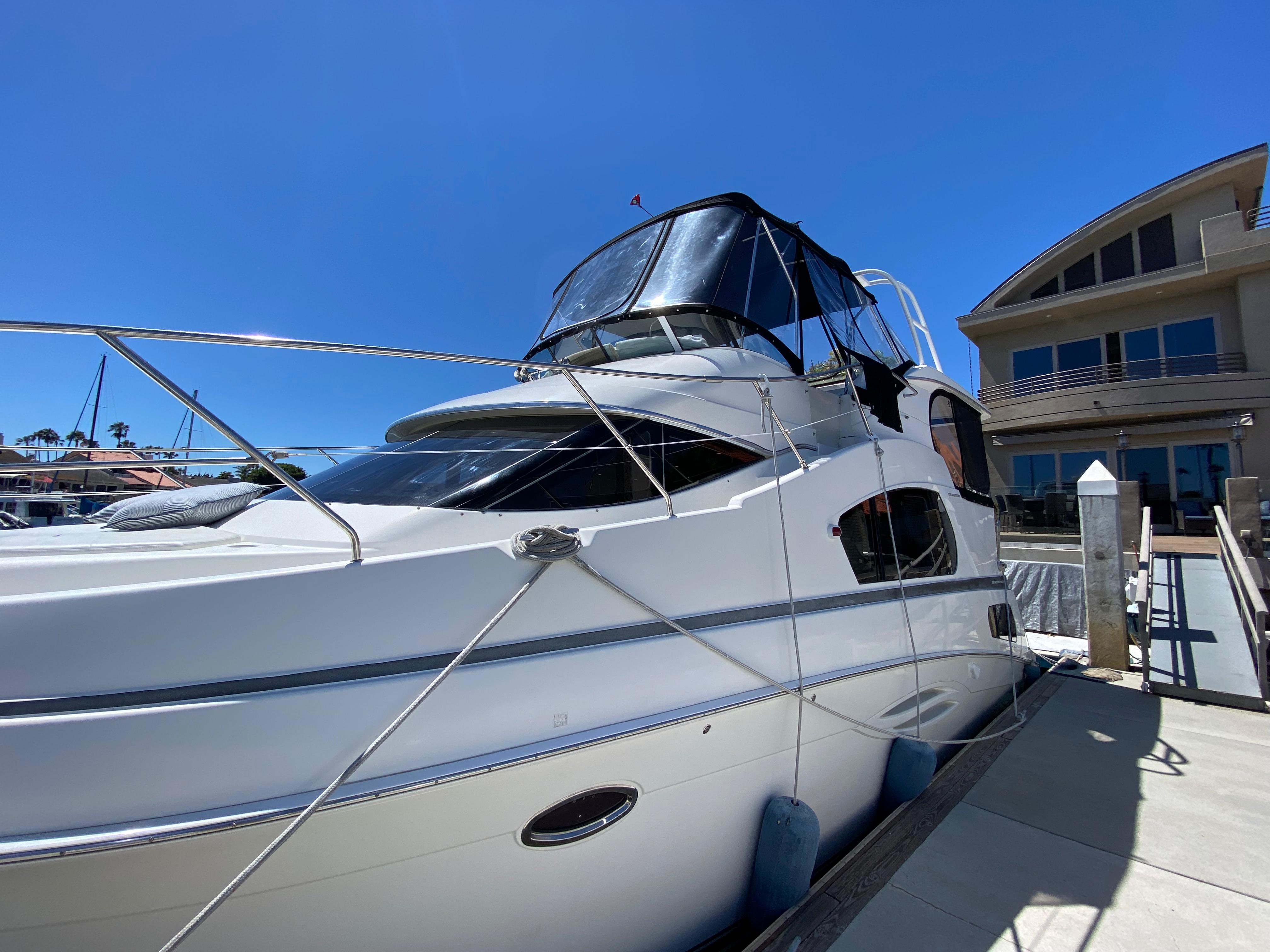 2004 Silverton 39 Motor Yacht Motor Yachts for sale - YachtWorld