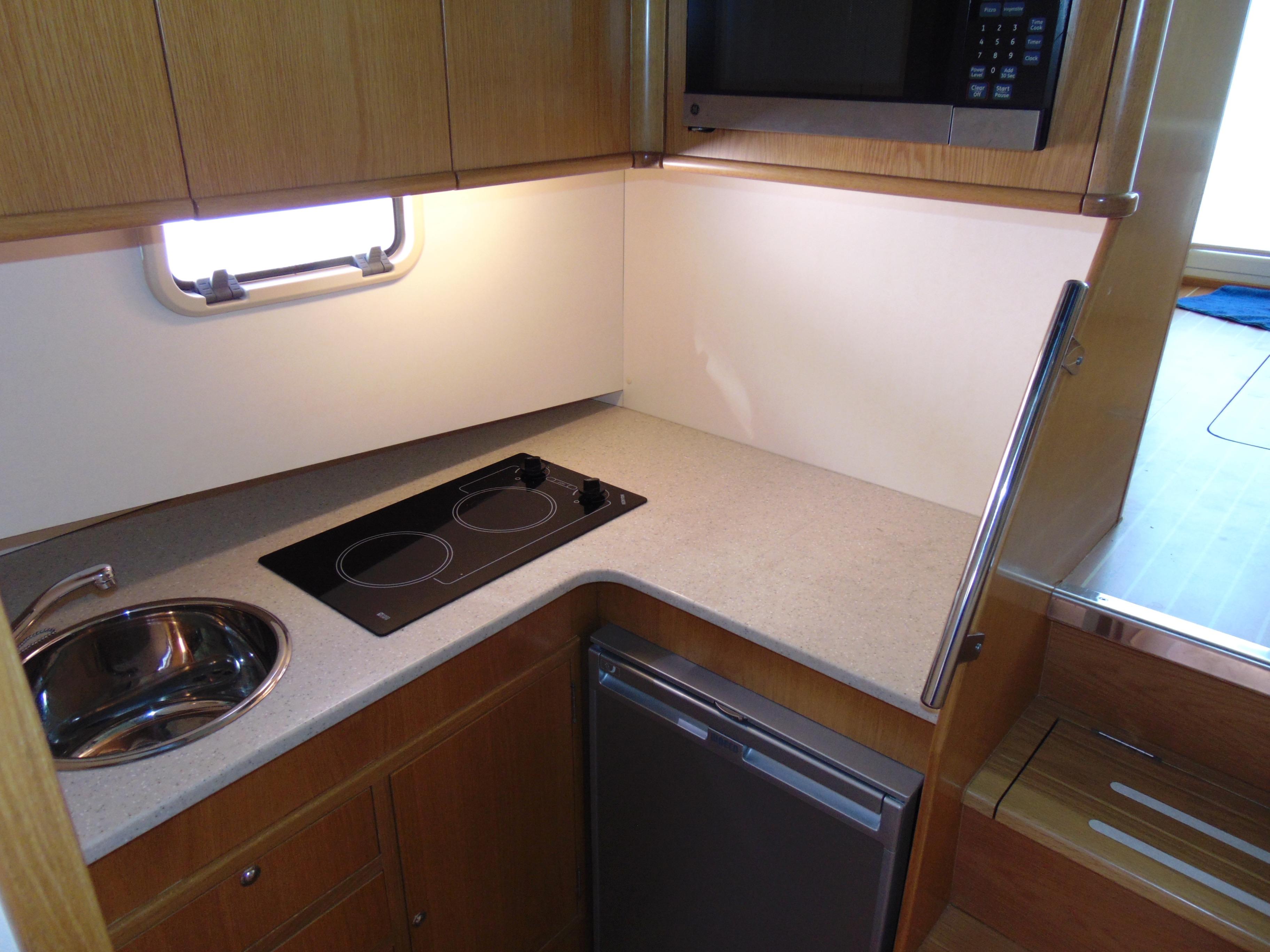 2014 Rodman 1250 ADV Fisher Crusier Convertible for sale - YachtWorld