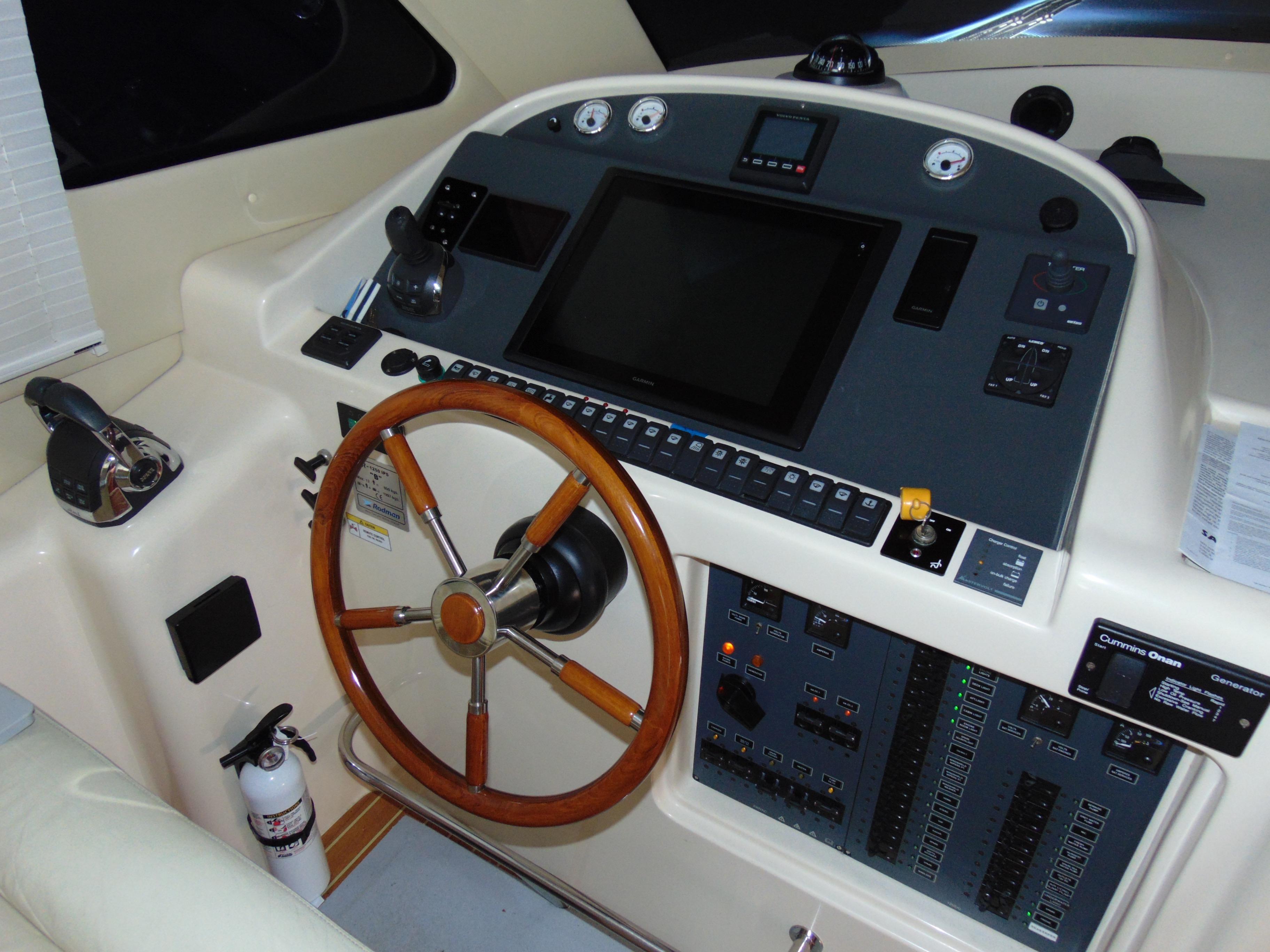 2014 Rodman 1250 ADV Fisher Crusier Convertible for sale - YachtWorld