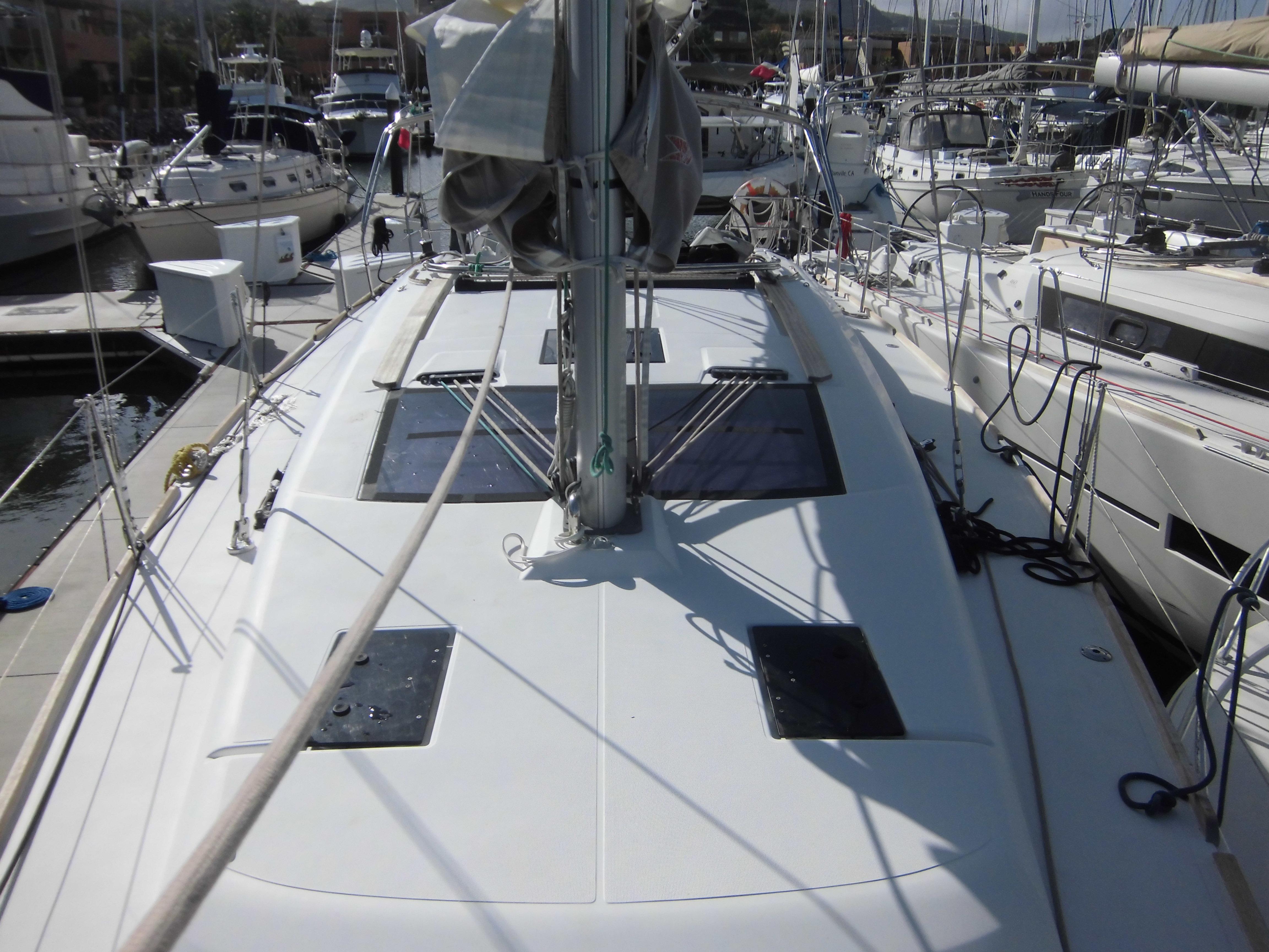 2021 Dufour 412 Cruiser for sale - YachtWorld