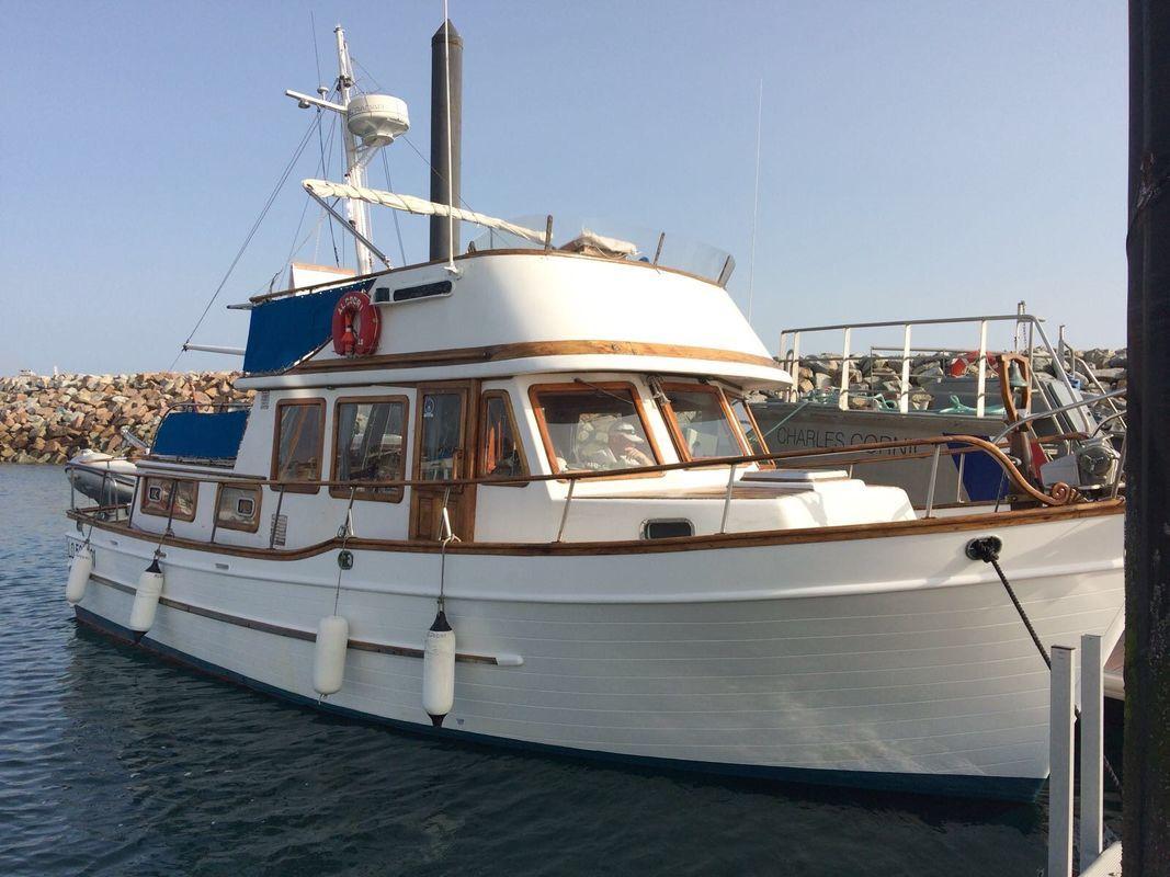 Island Gypsy Trawler 36 | 11m | 1983 - 29 - Finistère | Boats and Outboards