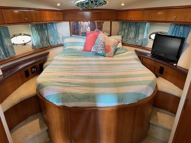 2001 Carver 396 Motoryacht Motor Yachts for sale - YachtWorld