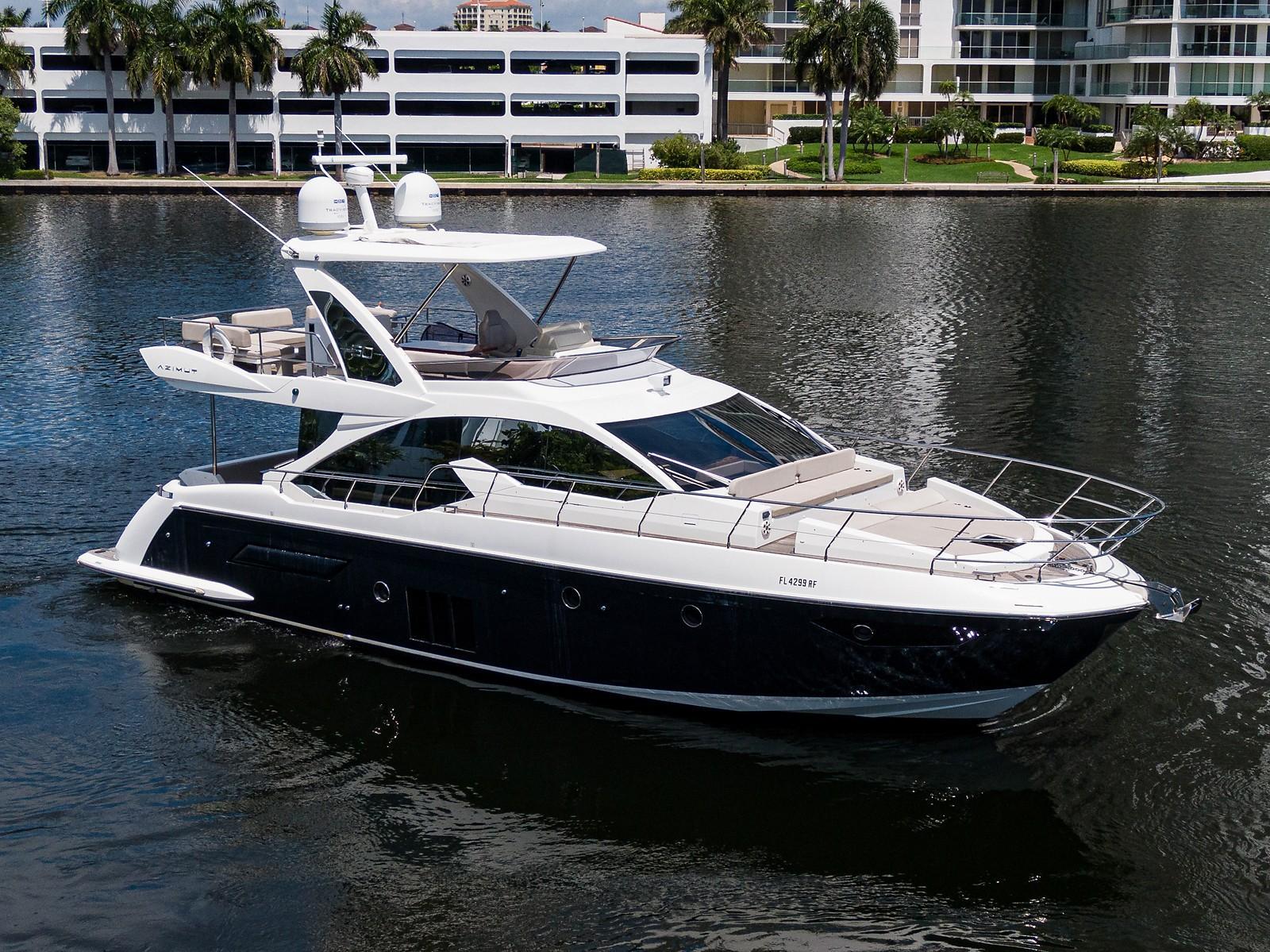 2015 Azimut 50 Flybridge Flybridge for sale - YachtWorld