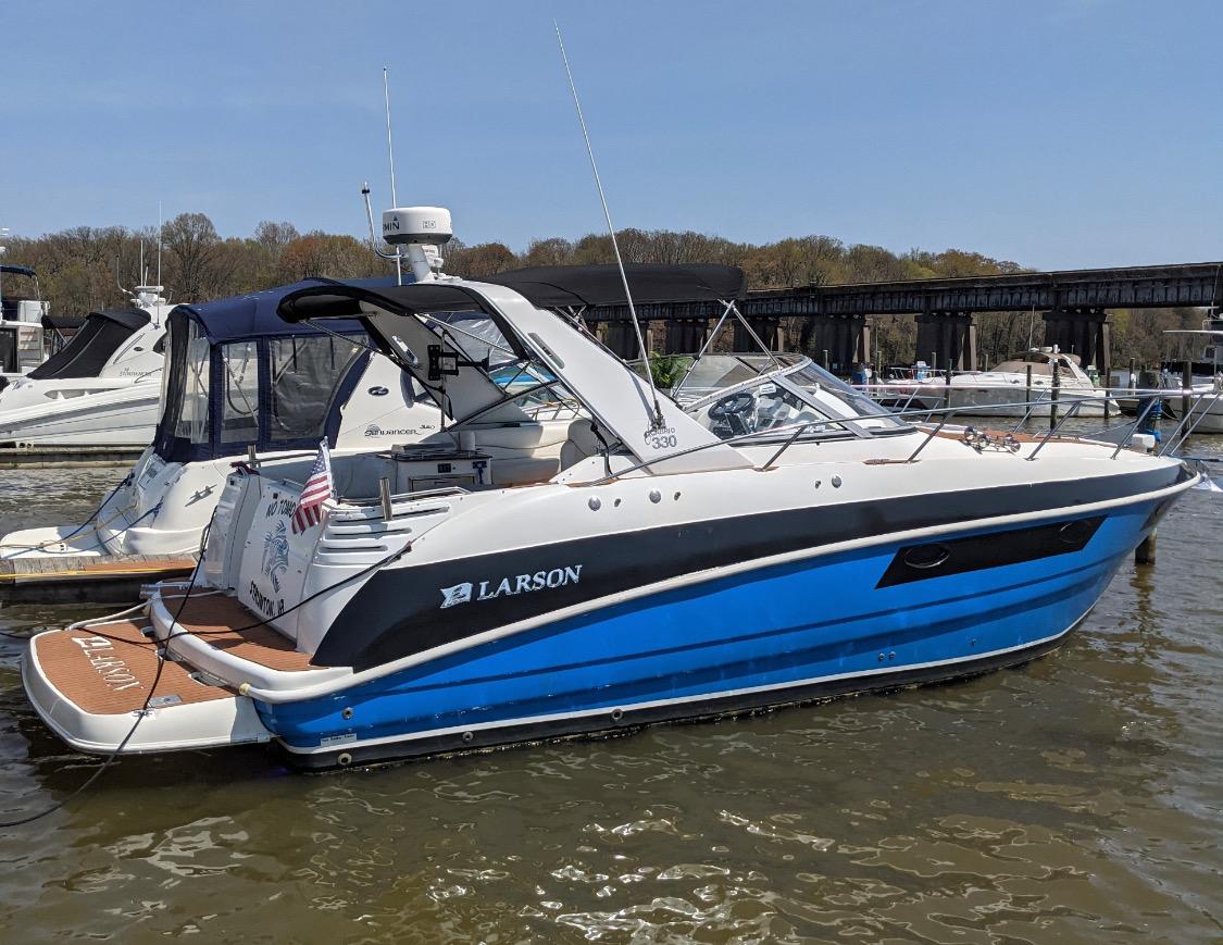 Larson Cabrio 330 boats for sale | YachtWorld